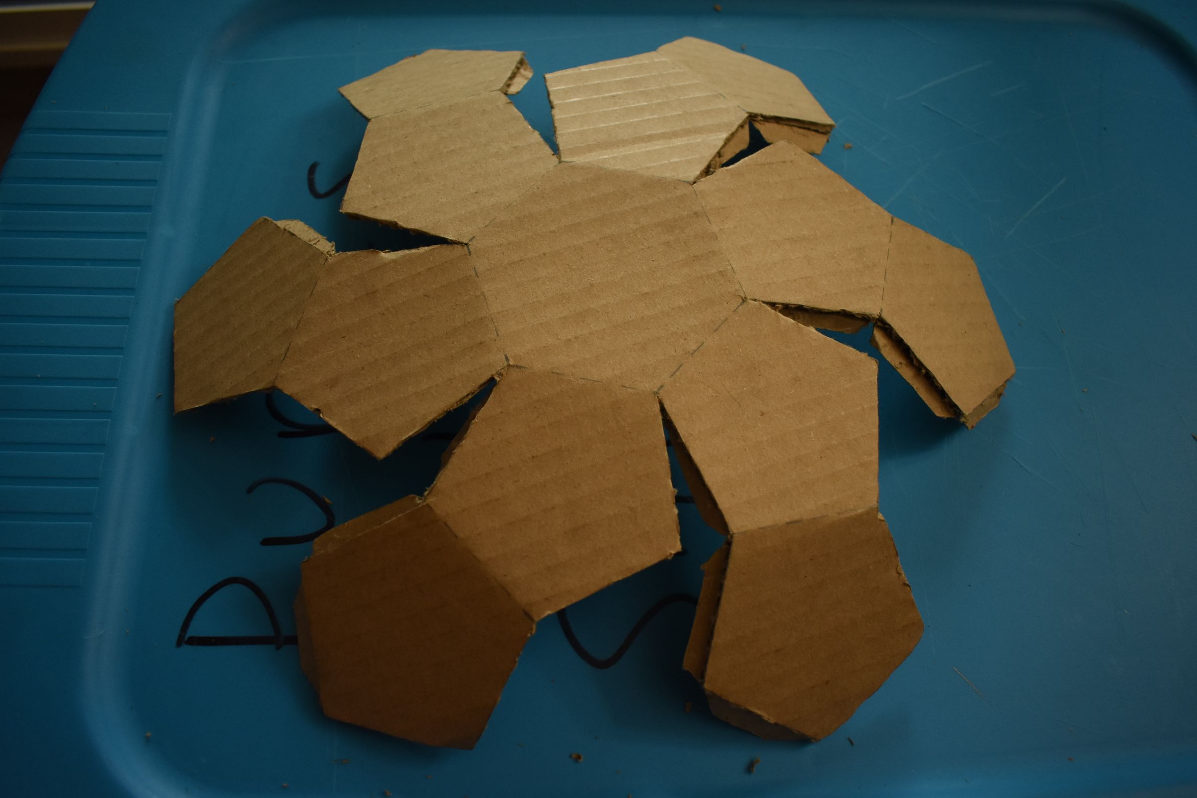 Modern Geometric [Cardboard] Planter : 8 Steps (with Pictures ...