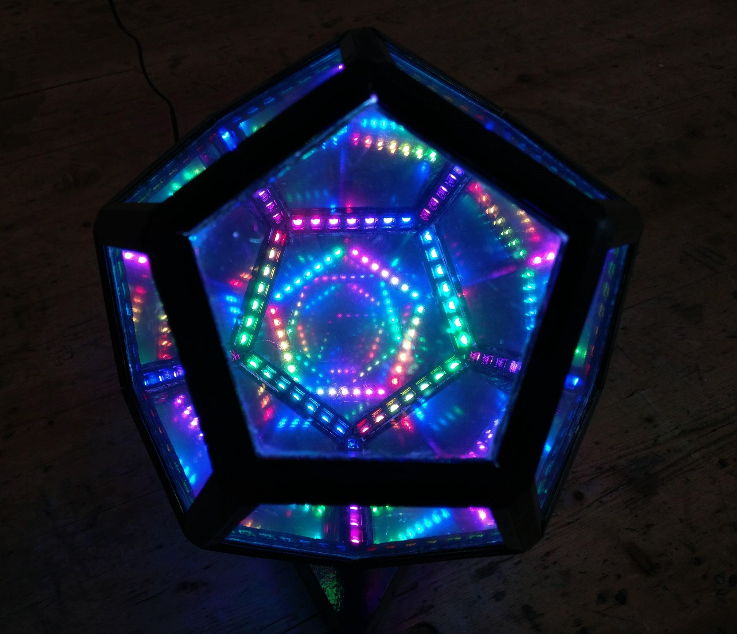 Desktop-Sized Infinity Dodecahedron : 23 Steps (with Pictures ...
