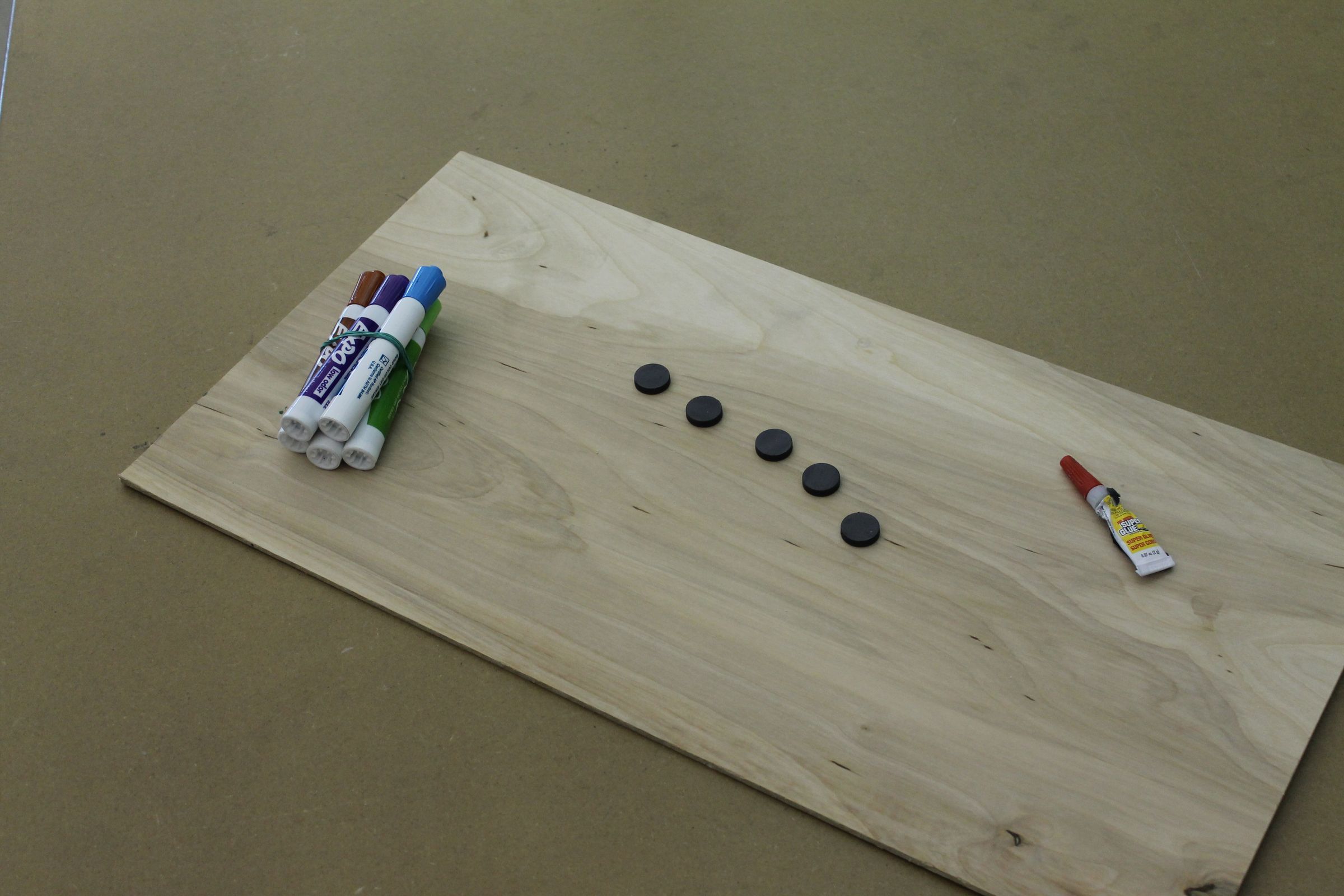 The Quick & Easy Marker Holder : 5 Steps - Instructables