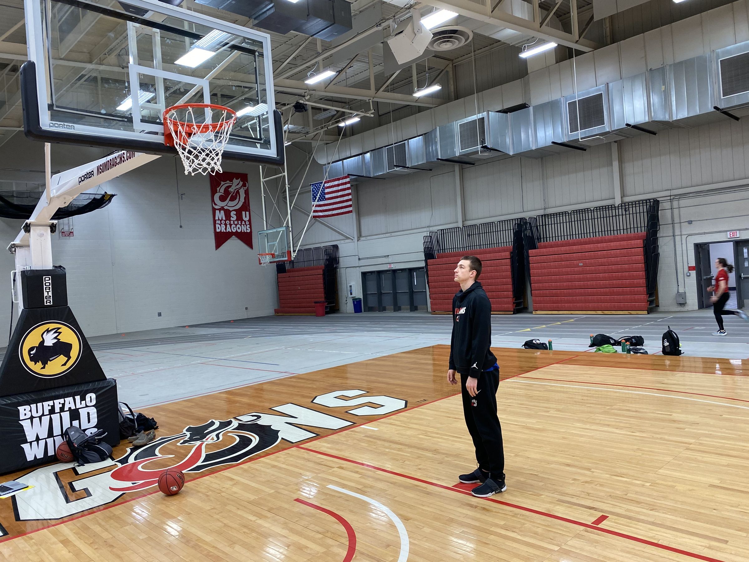 How to Make a Layup! (with Both Hands!) : 14 Steps - Instructables