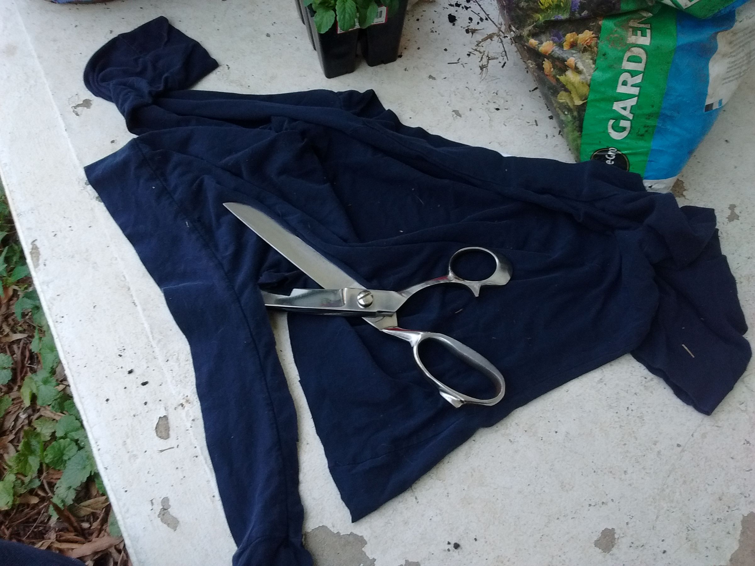 How to Compost Old Cotton T-Shirts : 6 Steps (with Pictures ...
