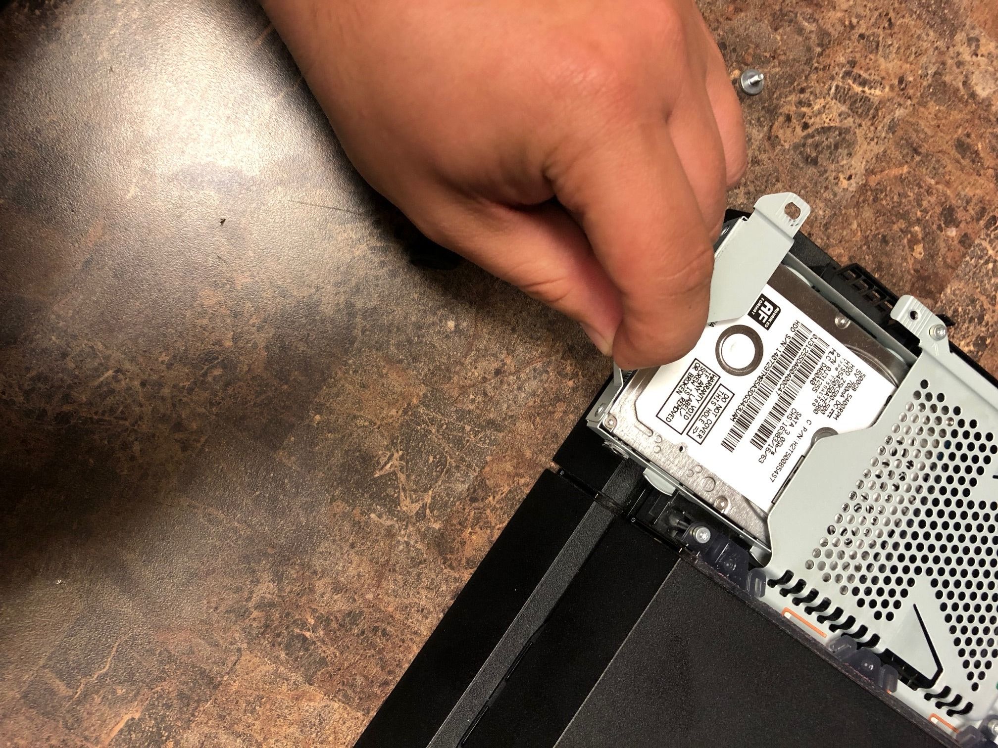 How to Change the Hard Drive in a PS4 : 5 Steps - Instructables