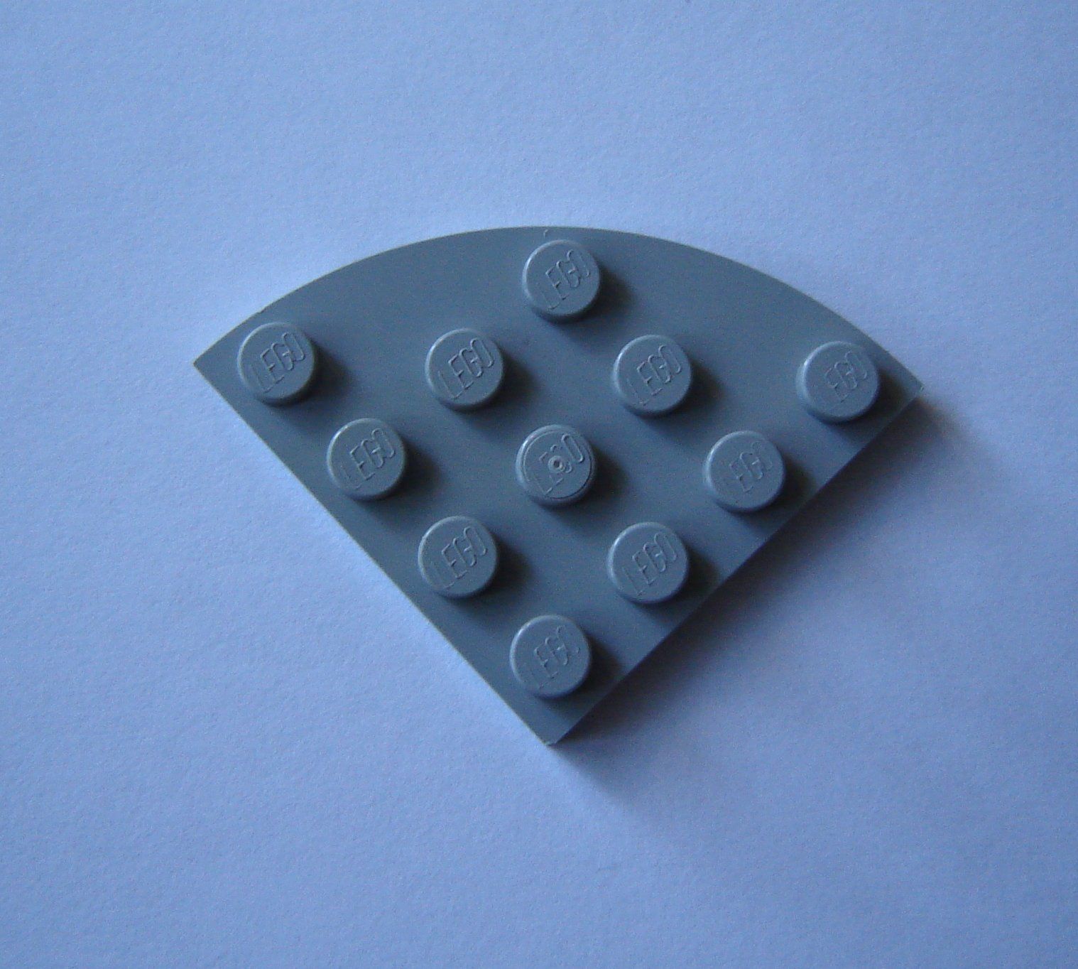 Simple Lego Necklace : 6 Steps - Instructables