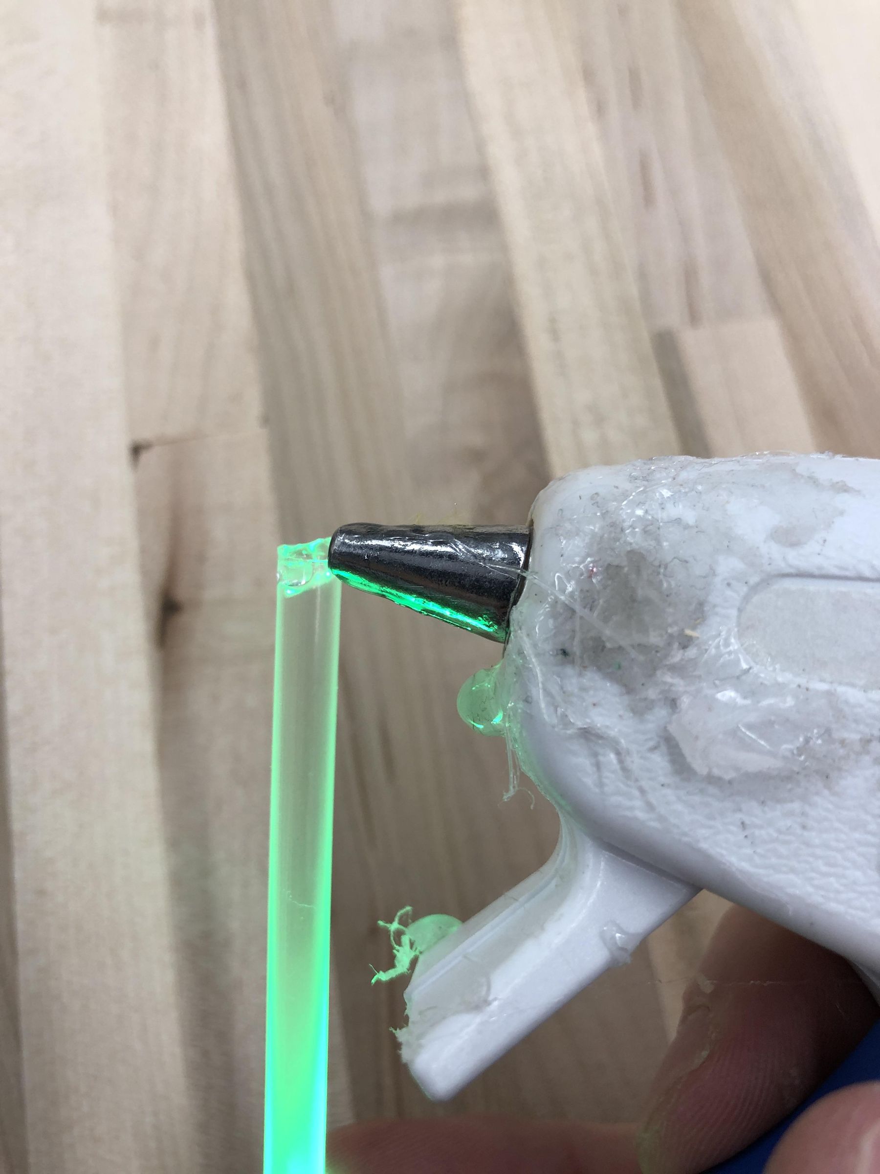 Mini Lightsaber Challenge : 7 Steps (with Pictures) - Instructables