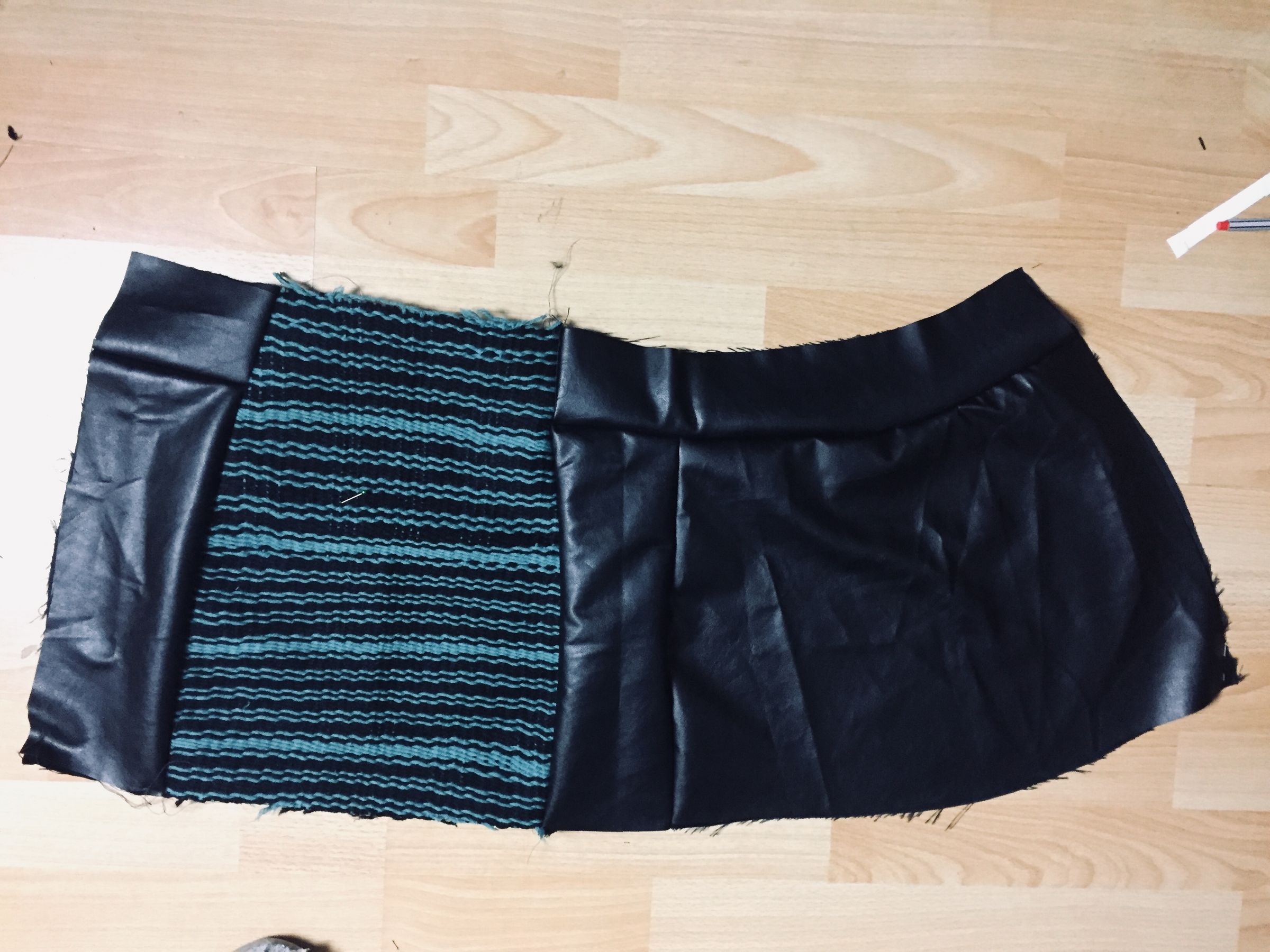 HOW TO SEW YOUR OWN WEFTS : 3 Steps (with Pictures) - Instructables