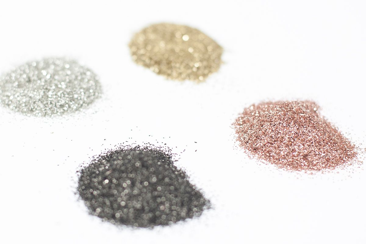 How to Decorated With Glass Glitter : 7 Steps (with Pictures ...
