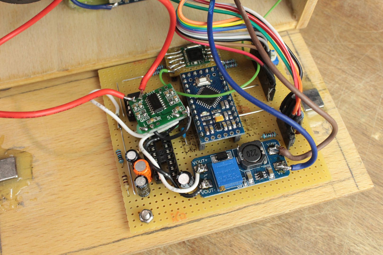 Make Your Own FM Radio : 6 Steps (with Pictures) - Instructables