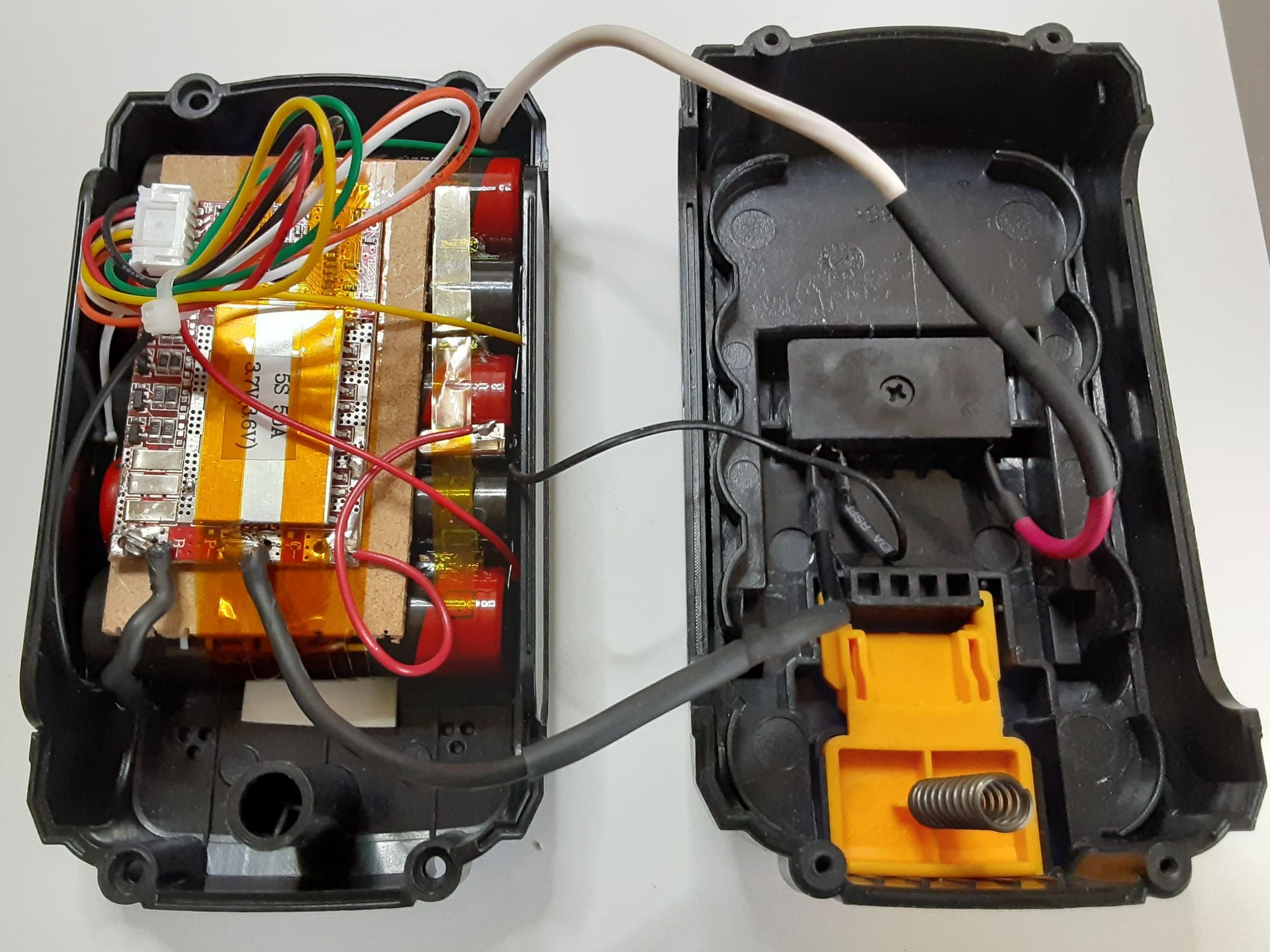 Harbor Freight Battery Pack Salvage: : 13 Steps (with Pictures ...