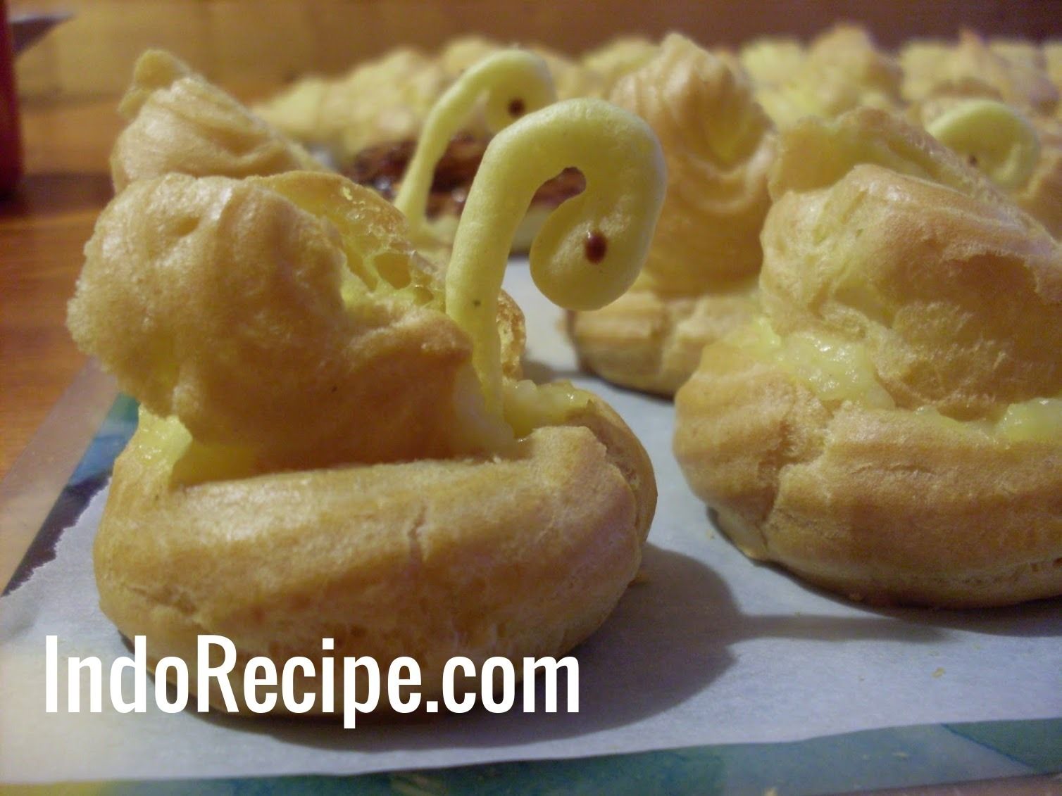 Swan Choux (Cream Puff) - Instructables