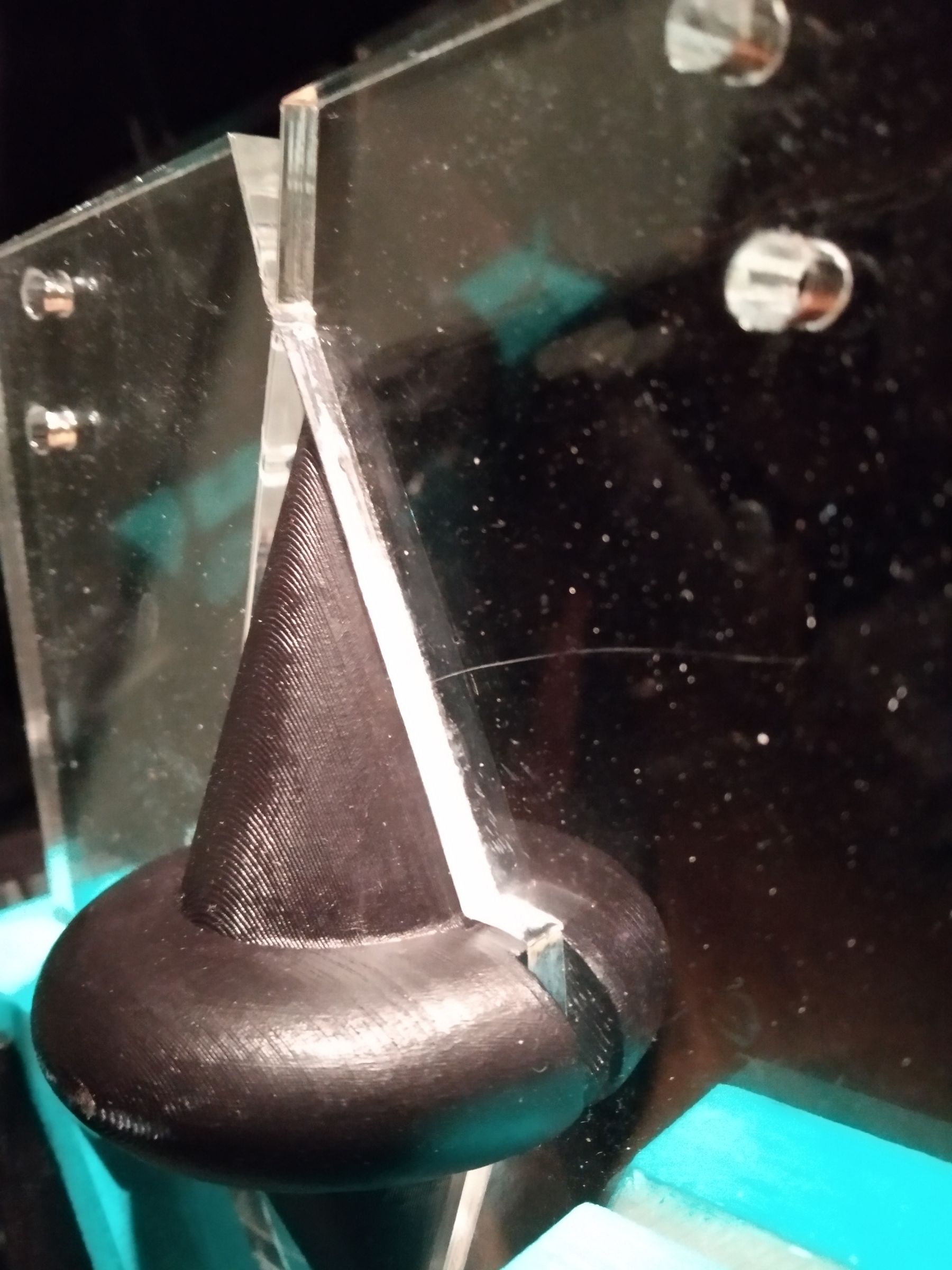 Props With Floating Parts : 3 Steps - Instructables