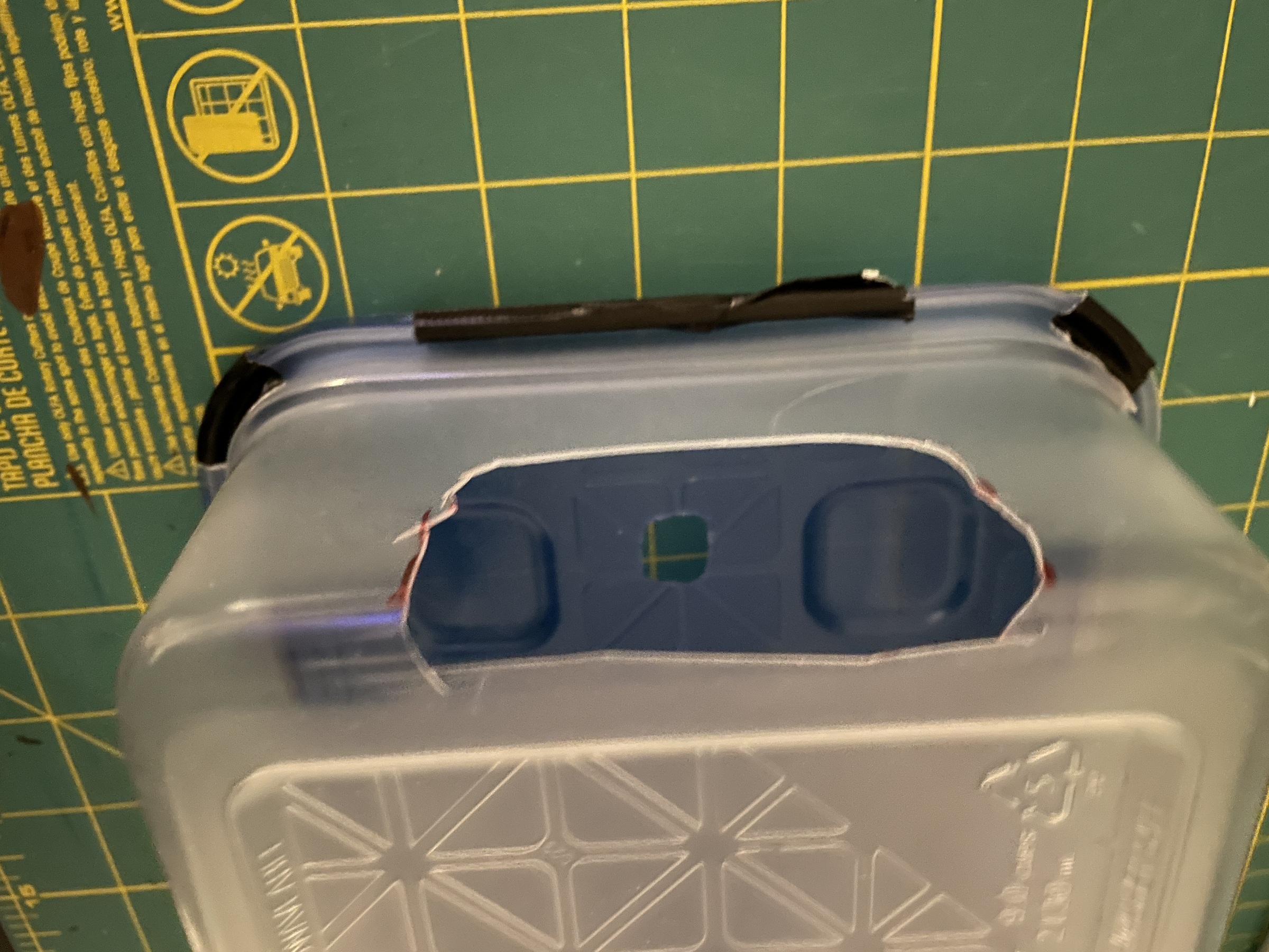 How to Make a DIY Drill Powered Salt Spreader! : 5 Steps - Instructables