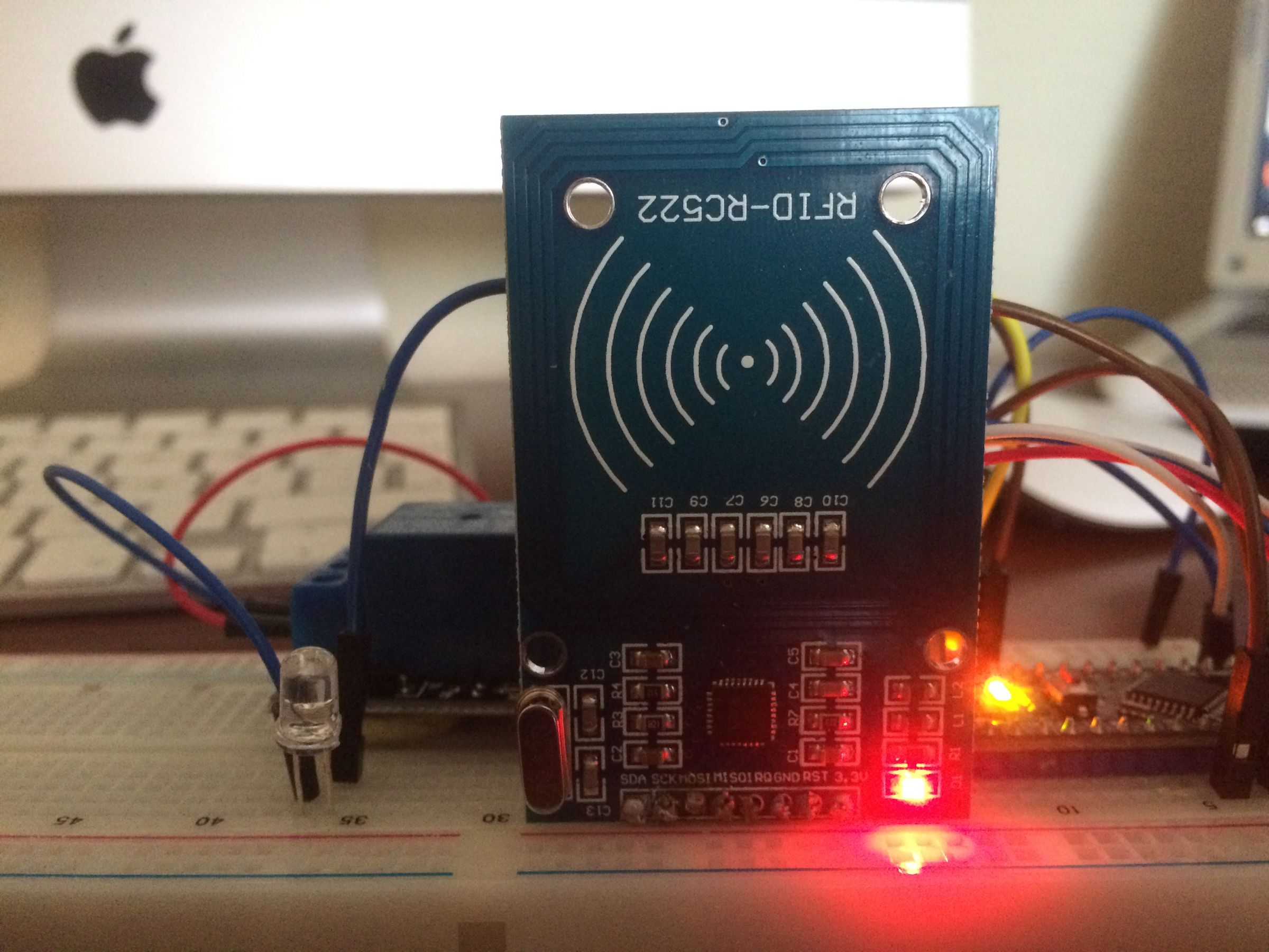 TURN ON LIGHTS WITH RFID CARD : 5 Steps (with Pictures) - Instructables