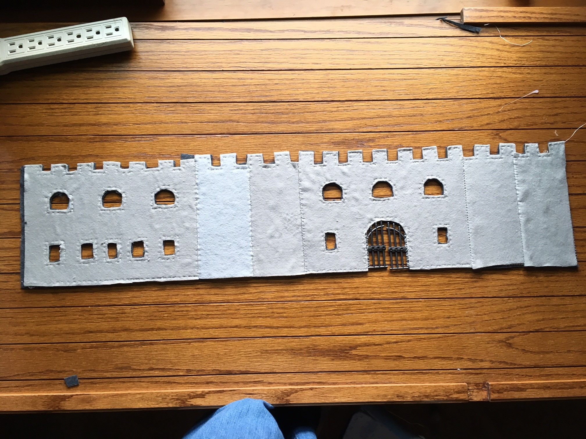 Felt and Plastic Canvas Castle : 17 Steps (with Pictures) - Instructables