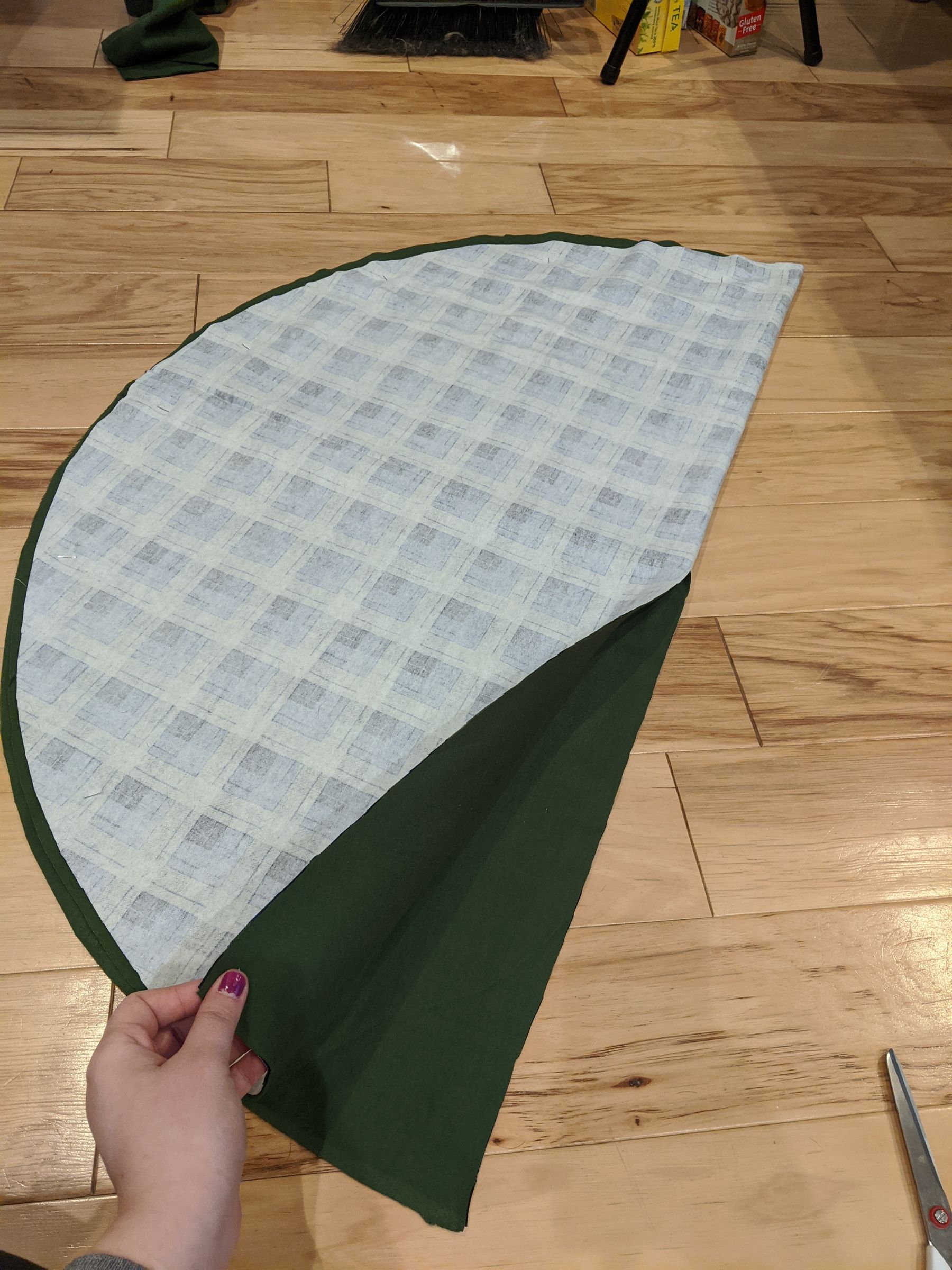 Cozy Reversible Hooded Capelet : 14 Steps (with Pictures) - Instructables