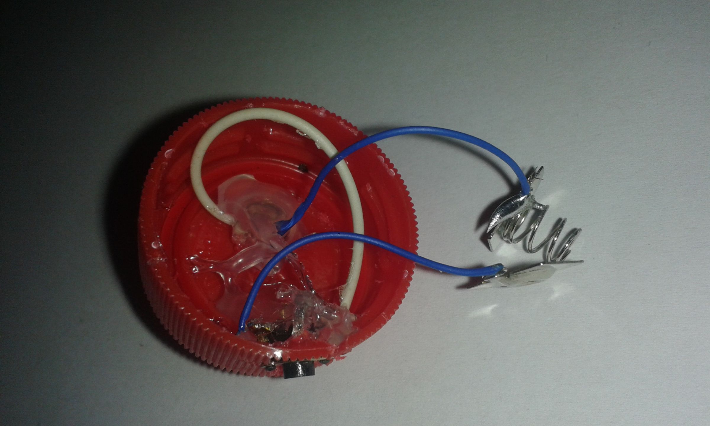 DIY LED Flashlight : 5 Steps - Instructables