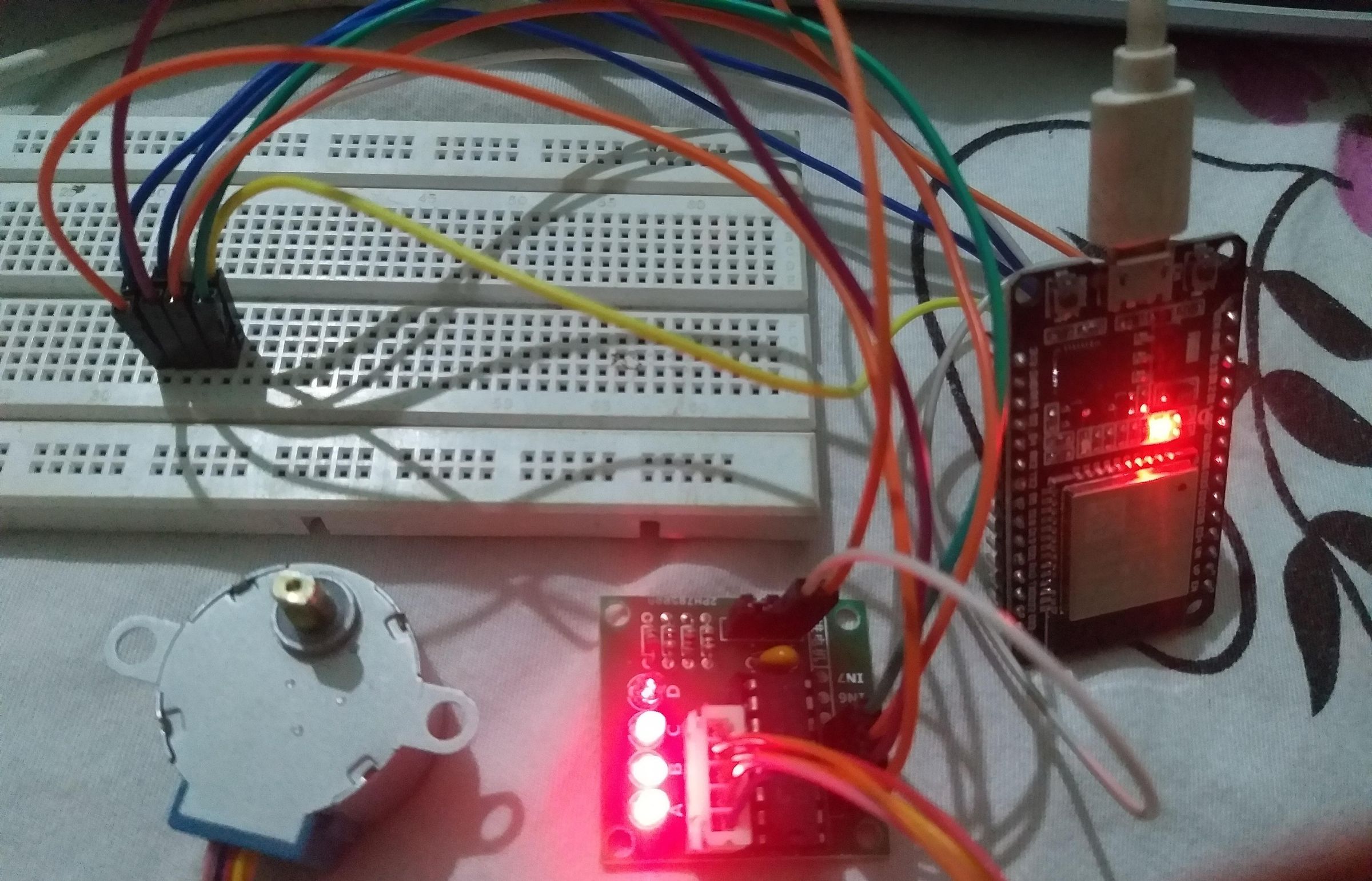 Stepper Motor With ESP32 Board : 4 Steps - Instructables