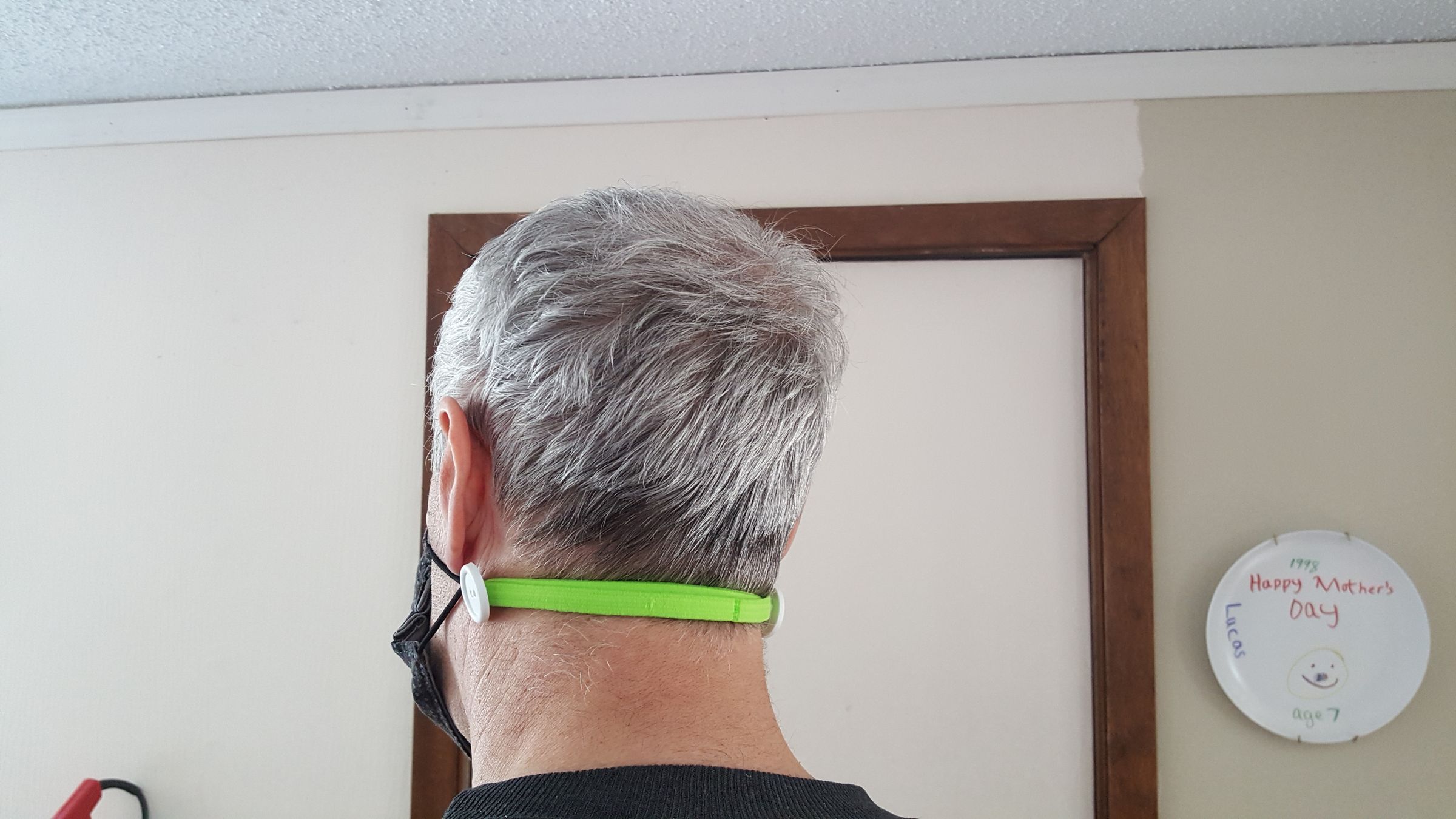 Face Mask Ear Saver : 7 Steps - Instructables