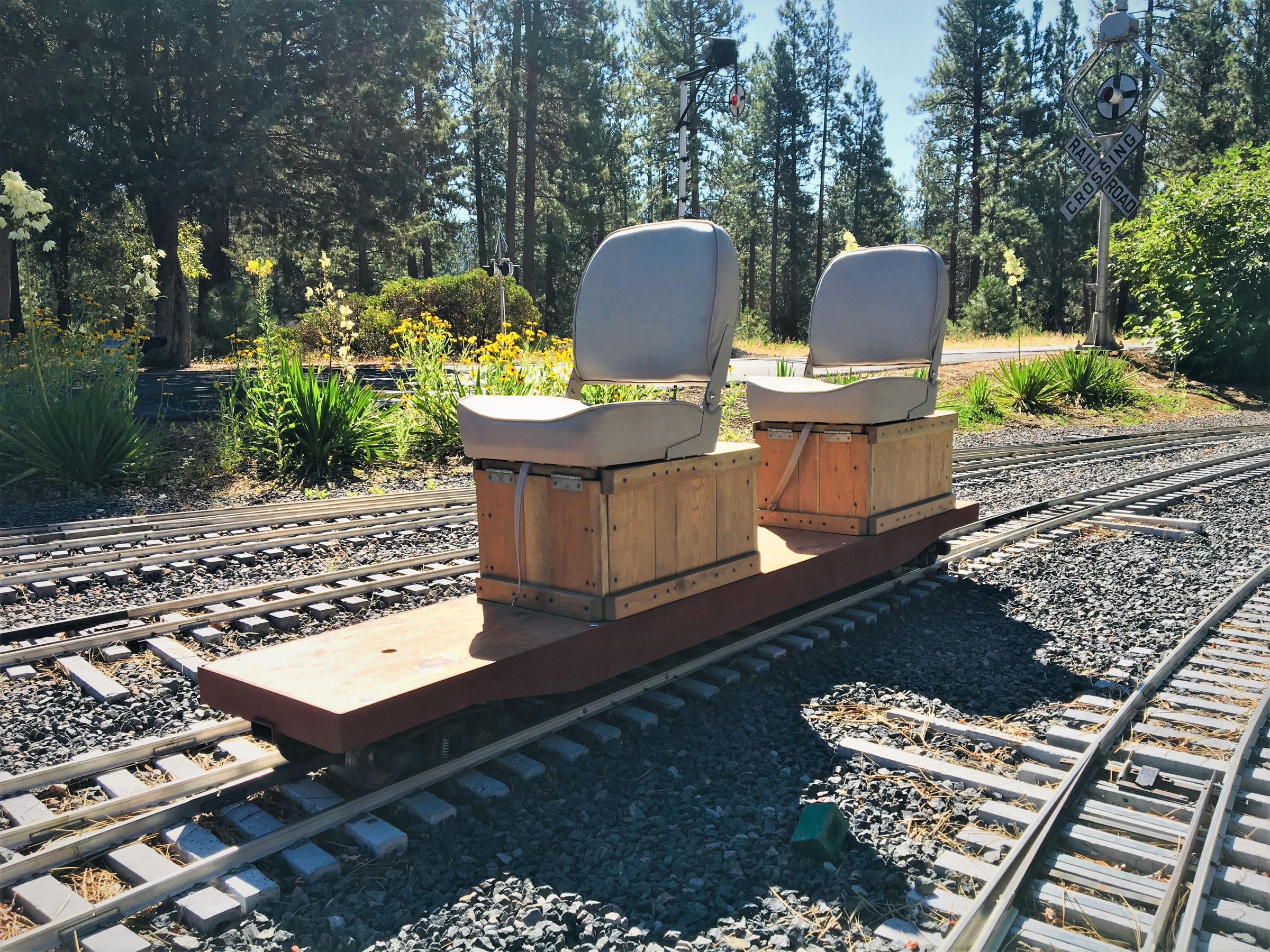 7 1/2 Gauge Rideable Flat Train Car : 13 Steps (with Pictures ...