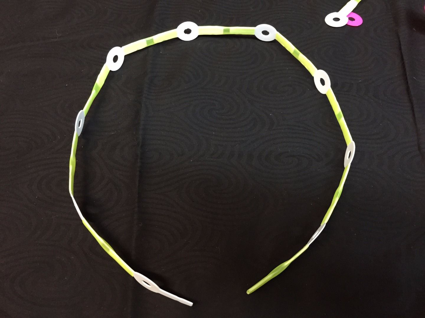 Strawbees Crown : 14 Steps (with Pictures) - Instructables