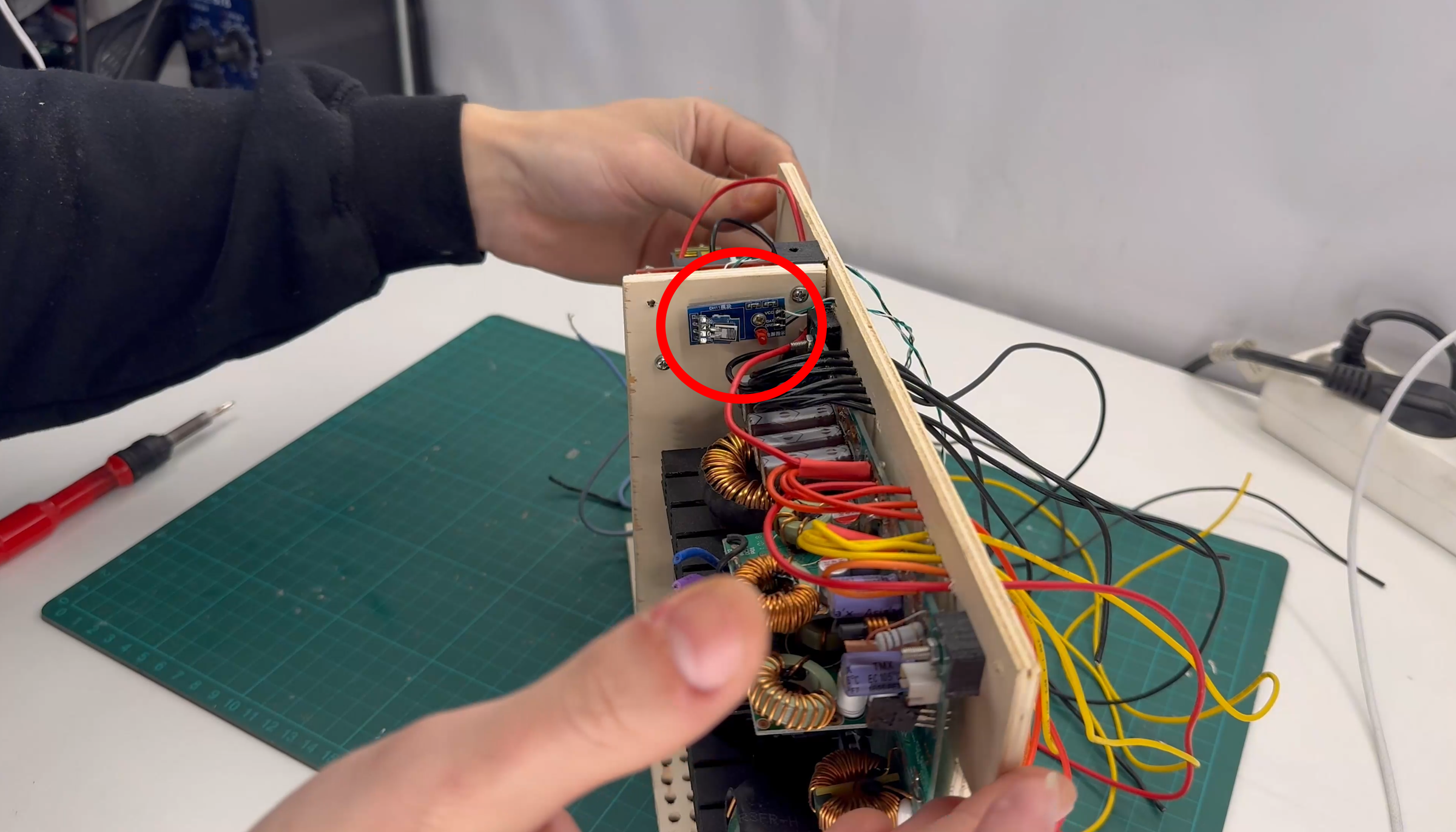 Ultimate DIY Laboratory PSU From a Gaming PC PSU : 14 Steps (with ...