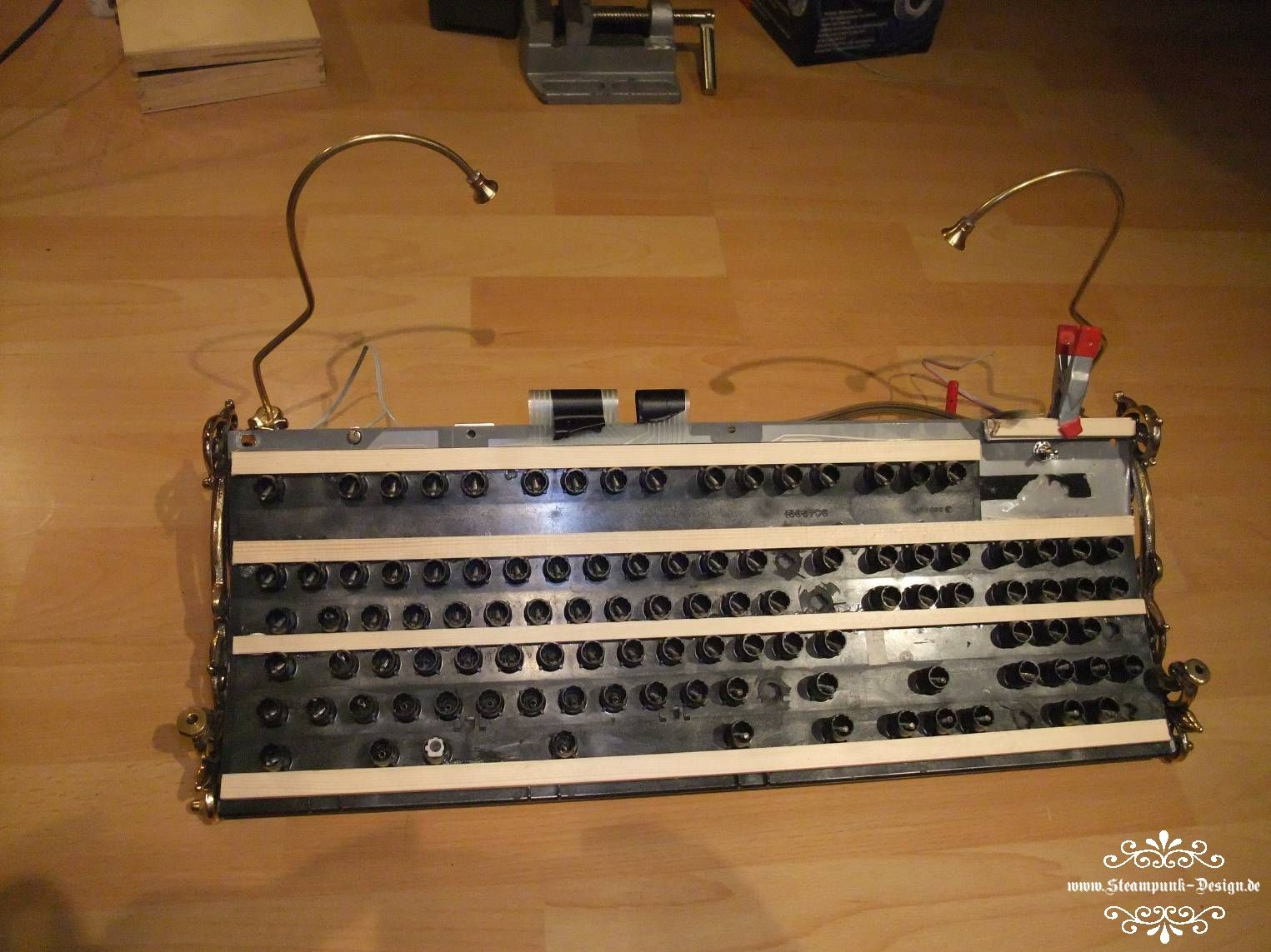 Most Detailed Steampunk Keyboard Instruction : 11 Steps (with Pictures ...