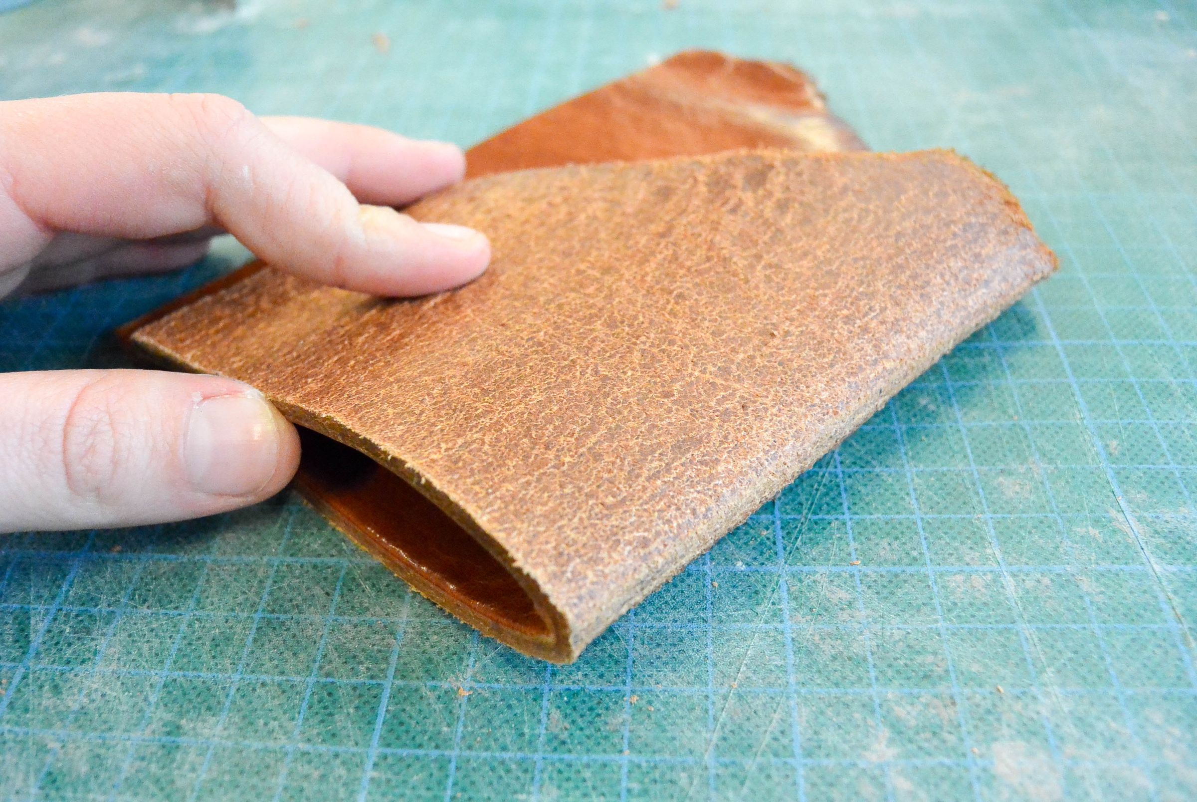 Leather Folding Techniques - Werkplaatsidc : 10 Steps (with Pictures ...
