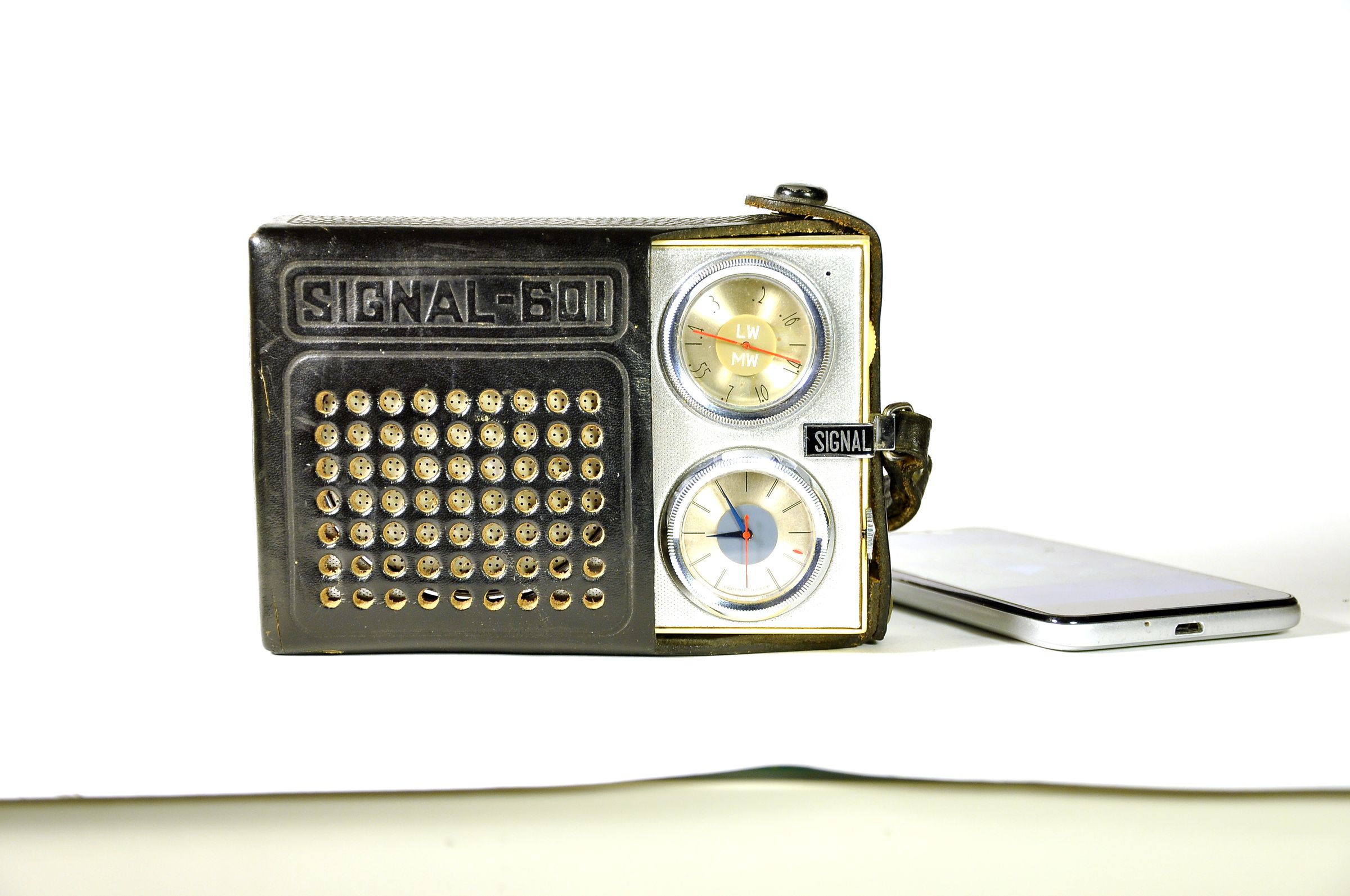 Bluetooth Speaker Made From Old Vintage Radio DIY Portable Speaker : 11 ...