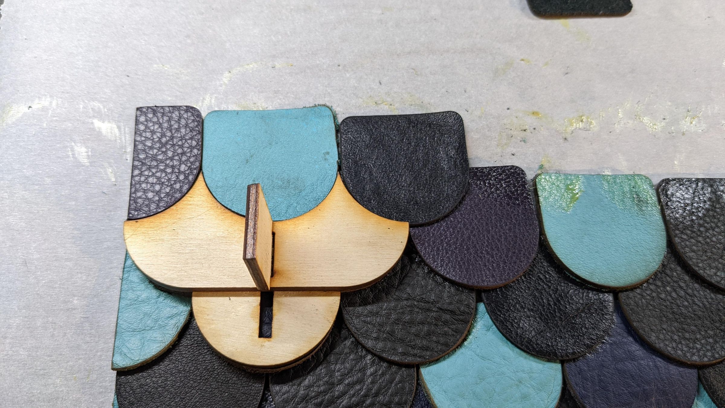 Scrap Leather Scales : 6 Steps (with Pictures) - Instructables