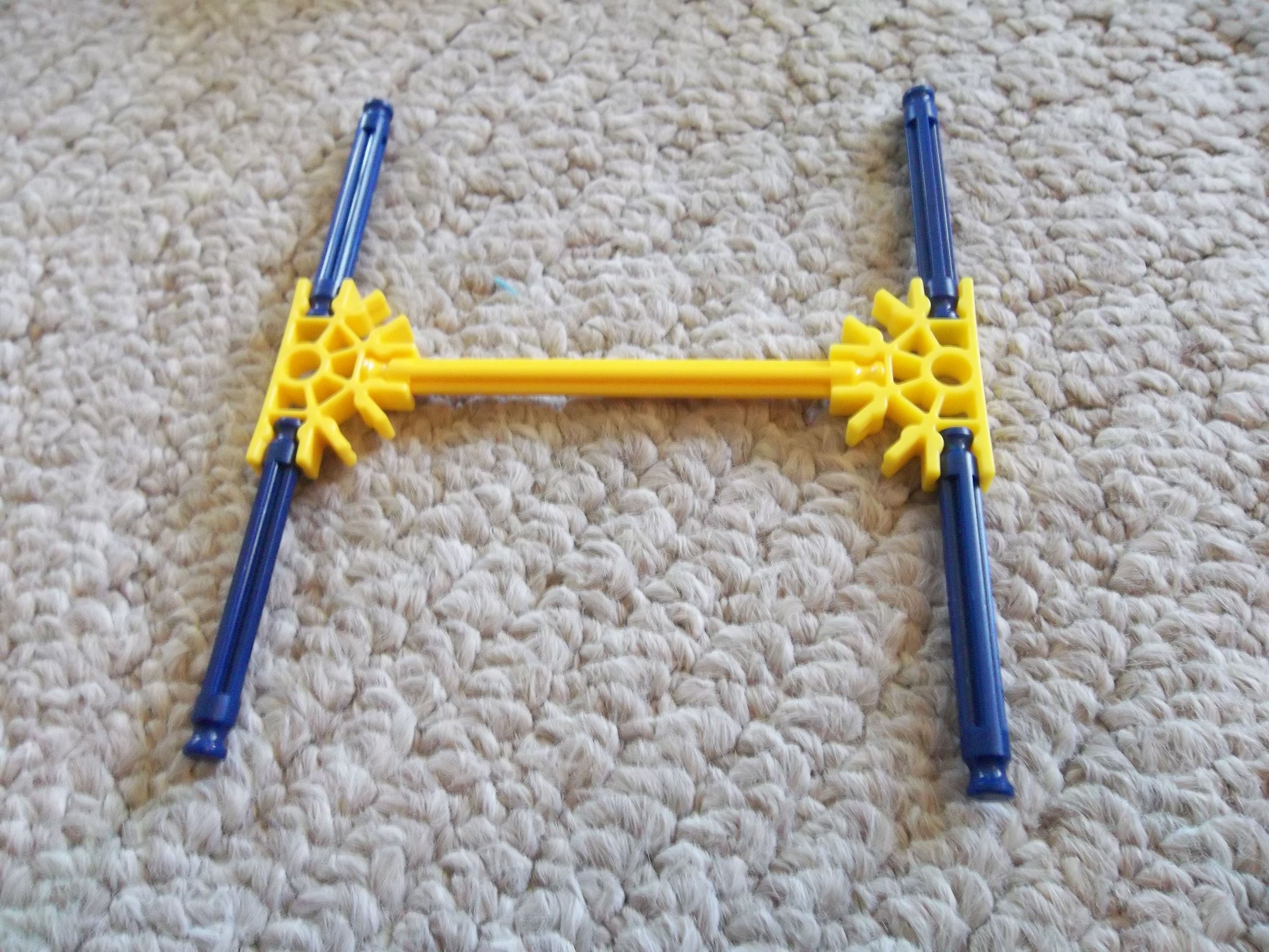 K'nex Foos Hockey Table : 35 Steps - Instructables