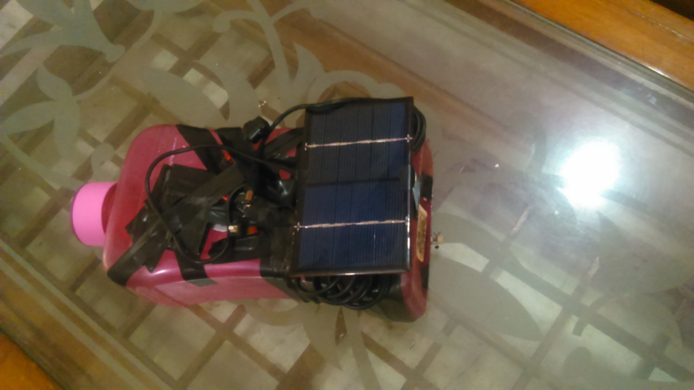 SOLAR BOAT VERSION 2.0 LESS THAN $1 : 4 Steps - Instructables