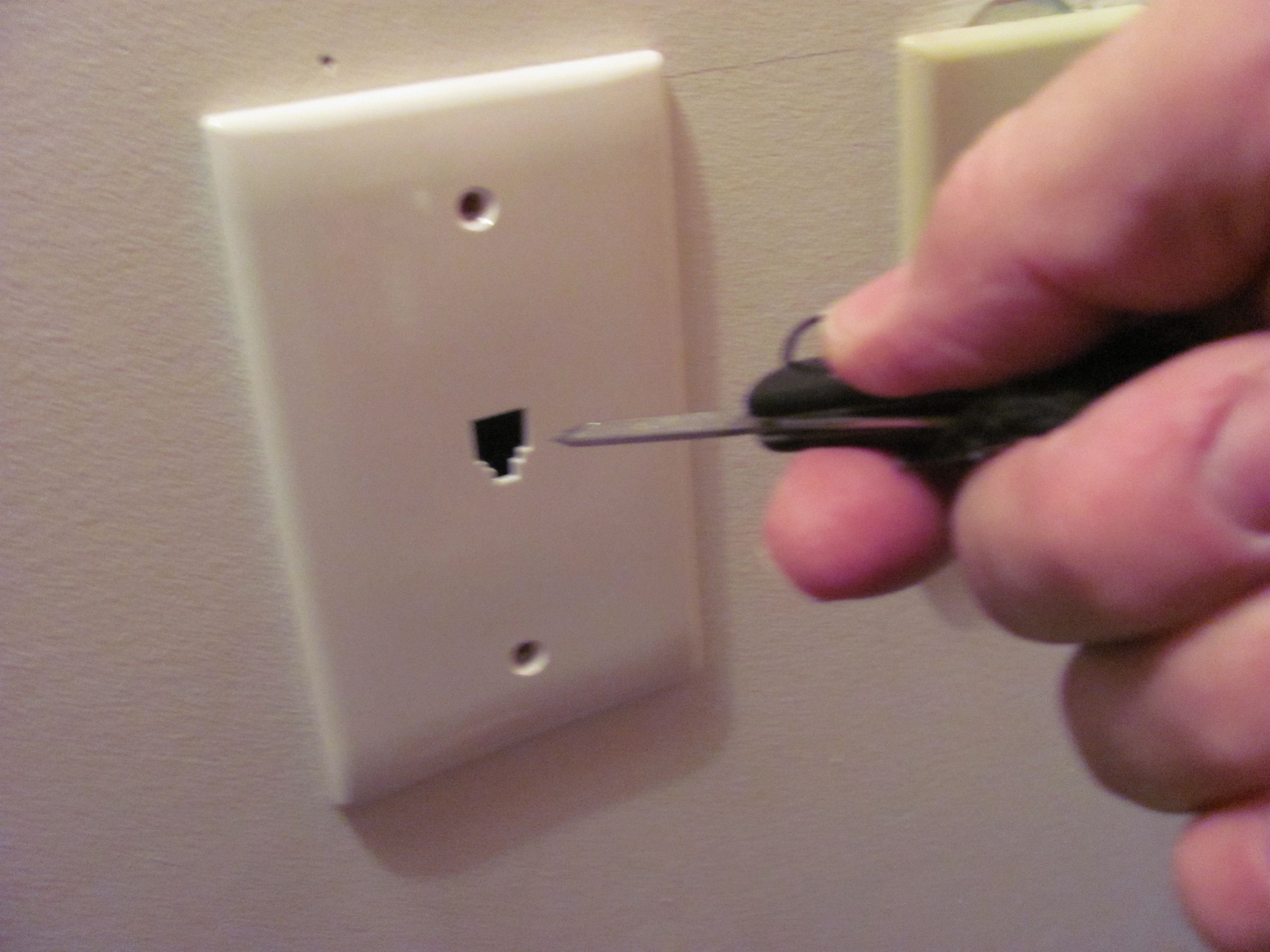 Phone Jack Secret Compartment : 7 Steps (with Pictures) - Instructables