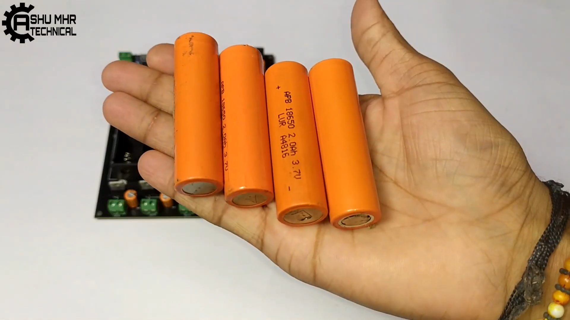 DIY 18650 Battery Charging Station : 6 Steps - Instructables