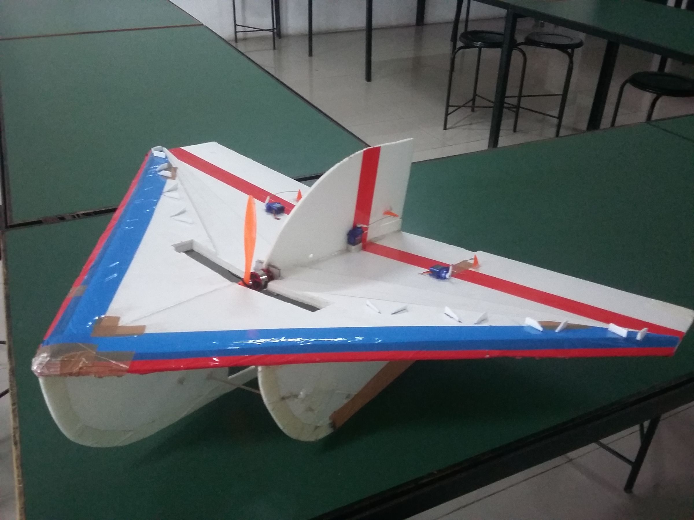 RC. Delta. Looks Like Space Craft : 20 Steps (with Pictures ...