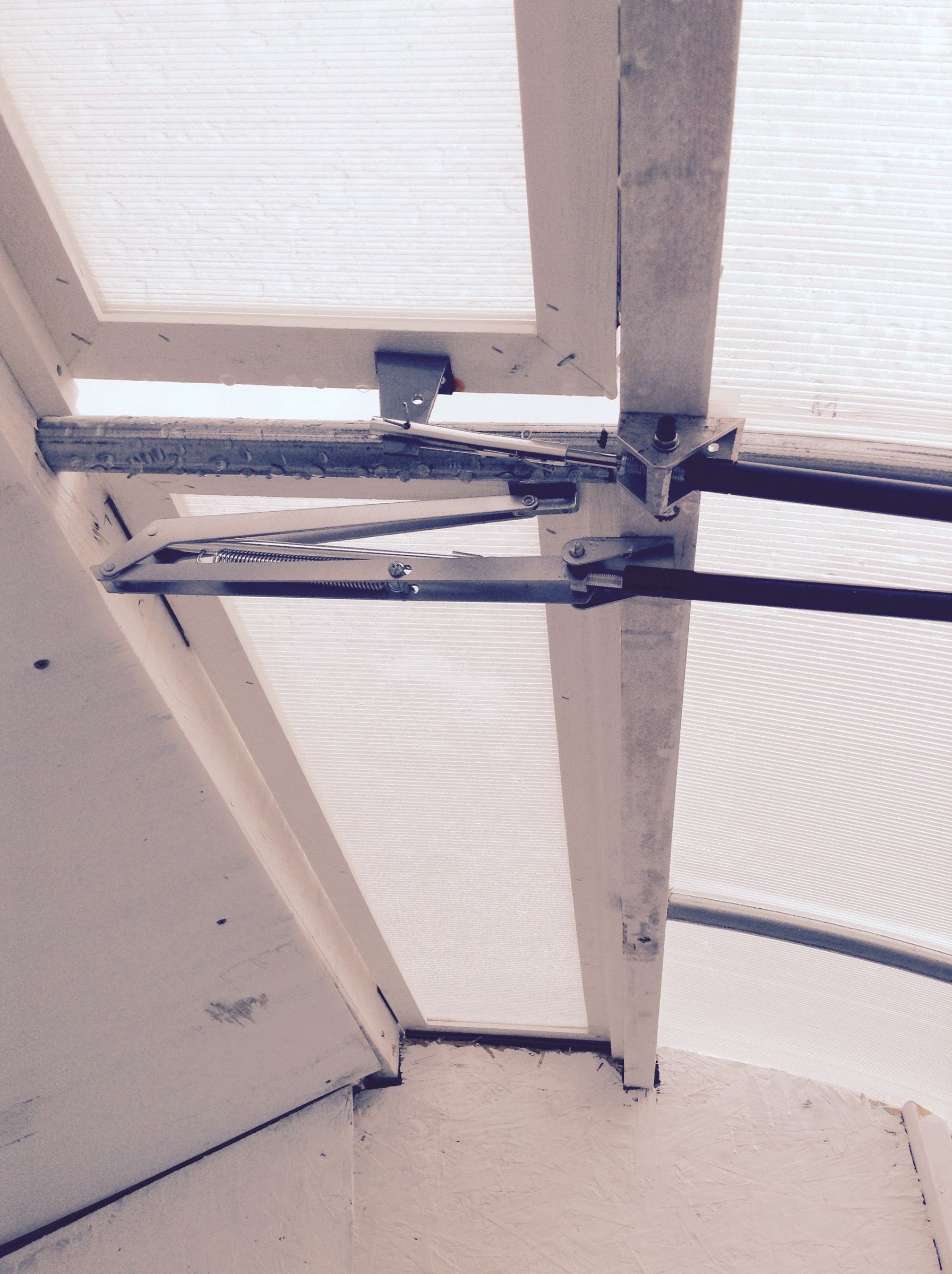 Changing an Automatic Vent Opener : 4 Steps (with Pictures) - Instructables