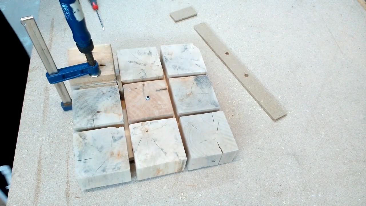 A Clock From Pallet Wood Blocks : 7 Steps (with Pictures) - Instructables