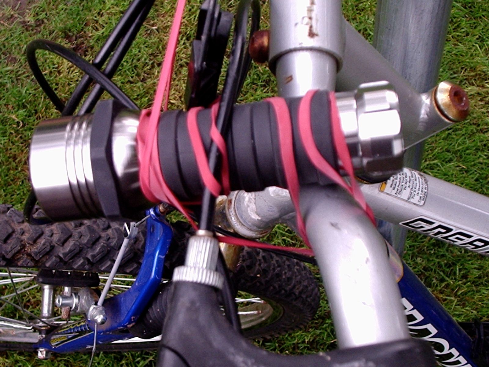 Removable Headlight for Bikes : 3 Steps - Instructables