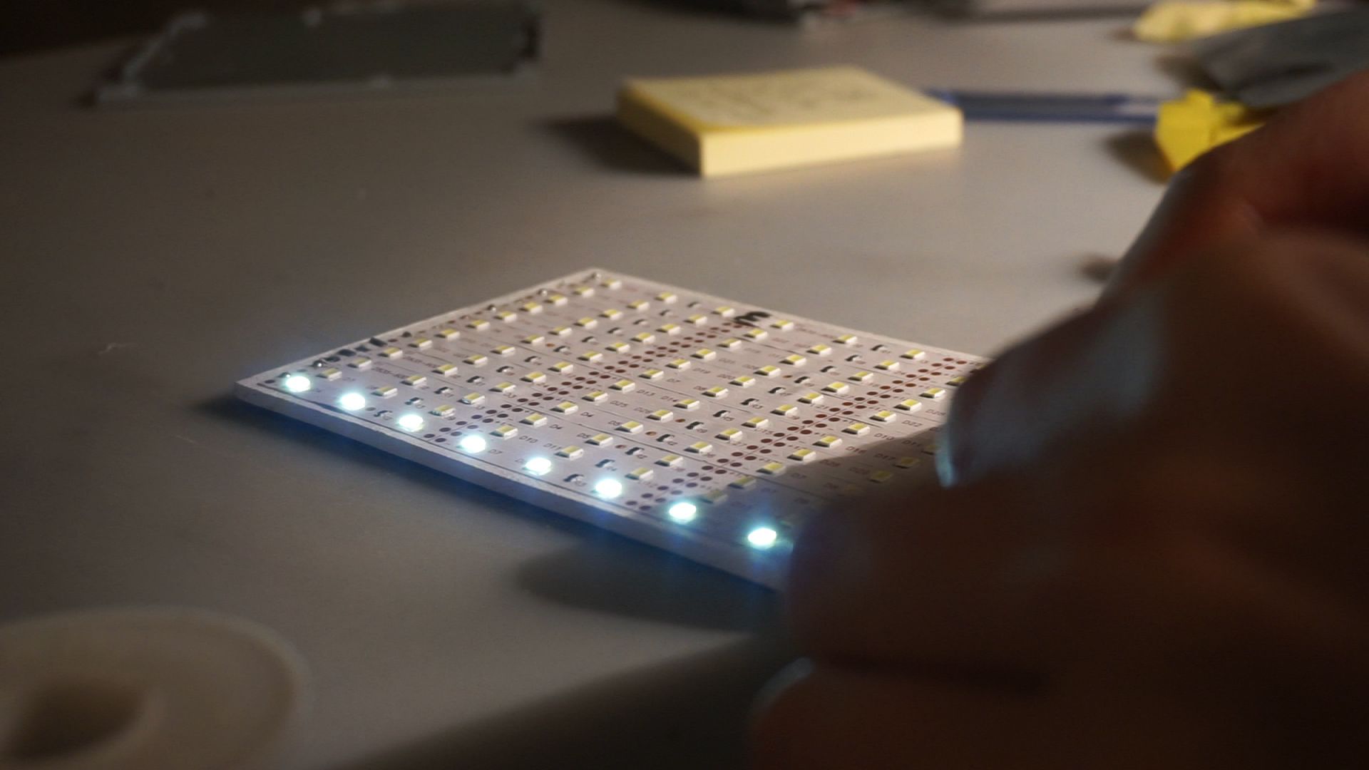 $5 Small Battery Powered LED Panel : 37 Steps (with Pictures ...