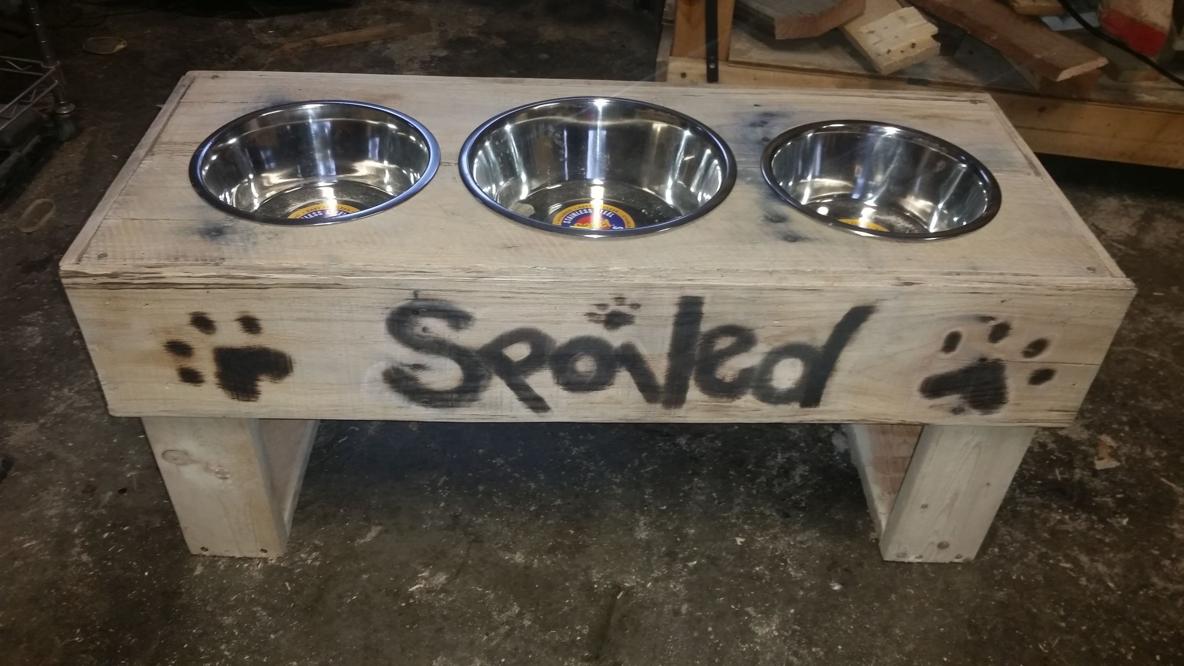 K9 Feeding Station for Two! : 7 Steps (with Pictures) - Instructables