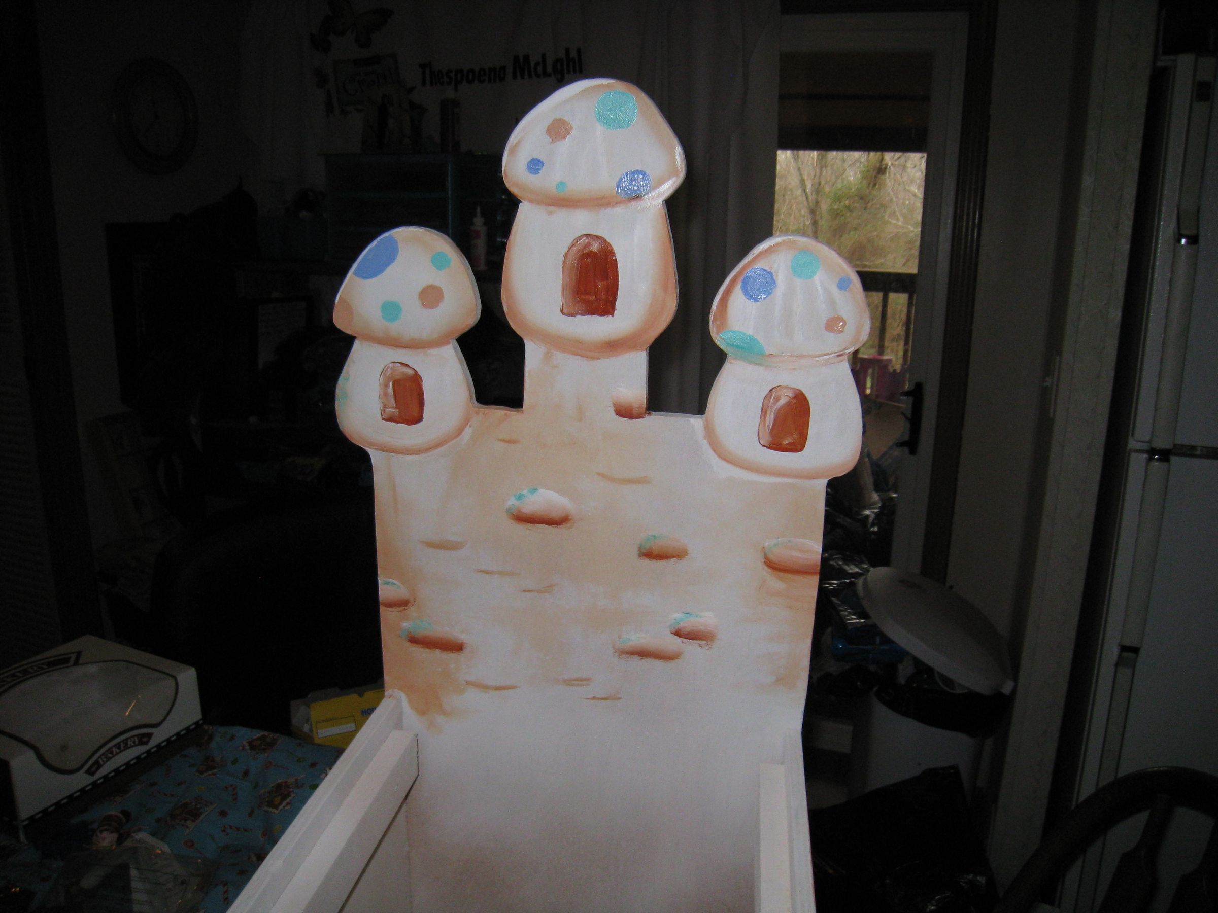 Toadstool Castle Toybox Chair Playset : 3 Steps - Instructables