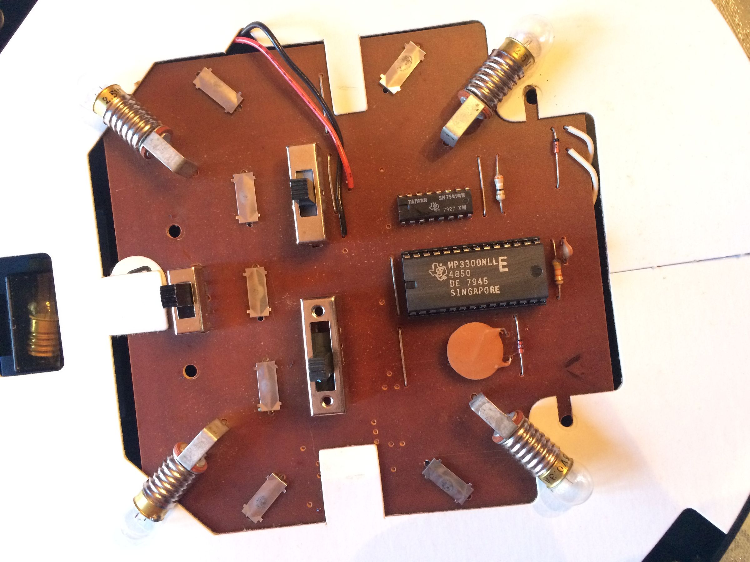 Fix a Vintage Simon Game : 10 Steps (with Pictures) - Instructables