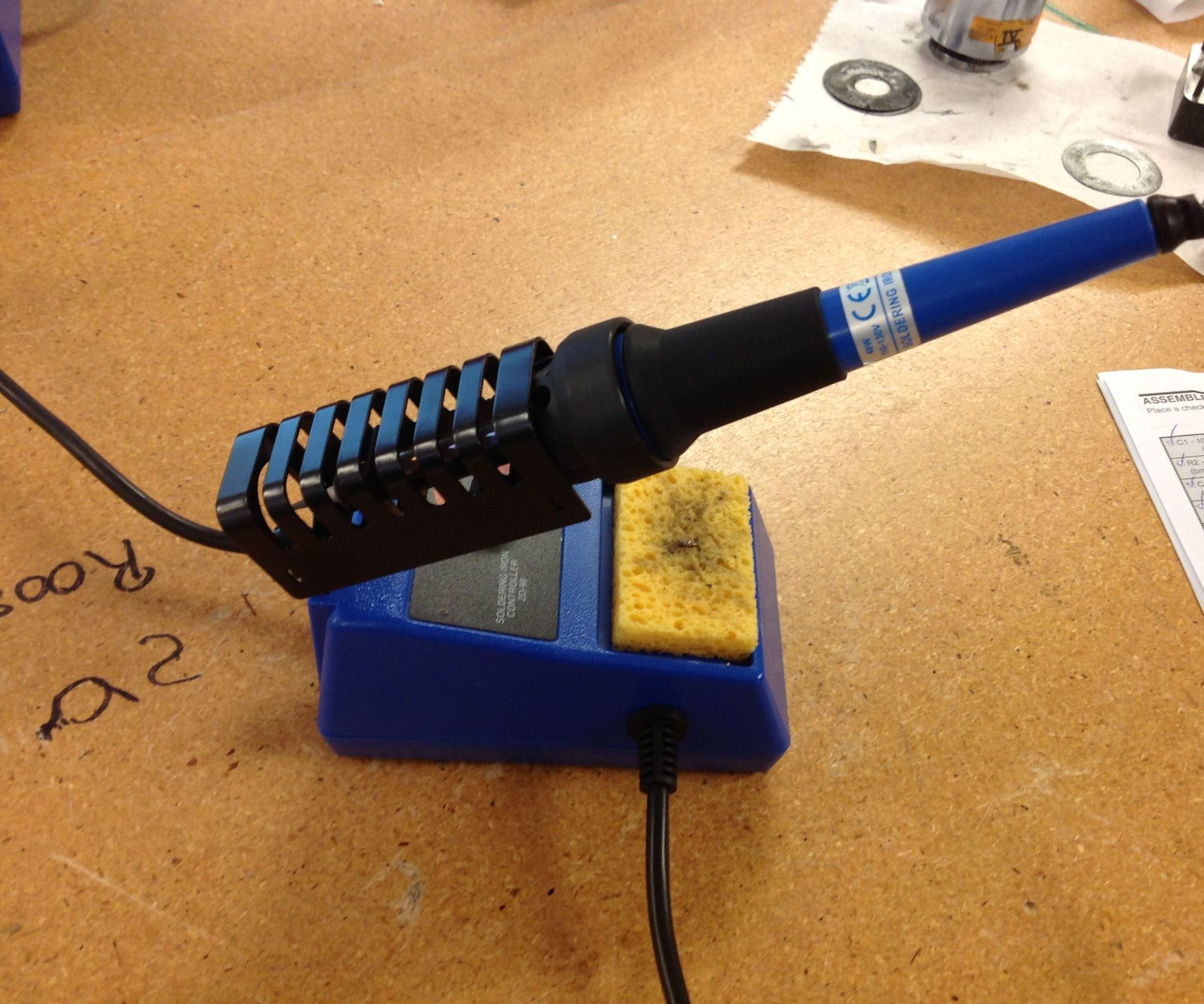 How to Solder: Tips and Tricks : 15 Steps - Instructables