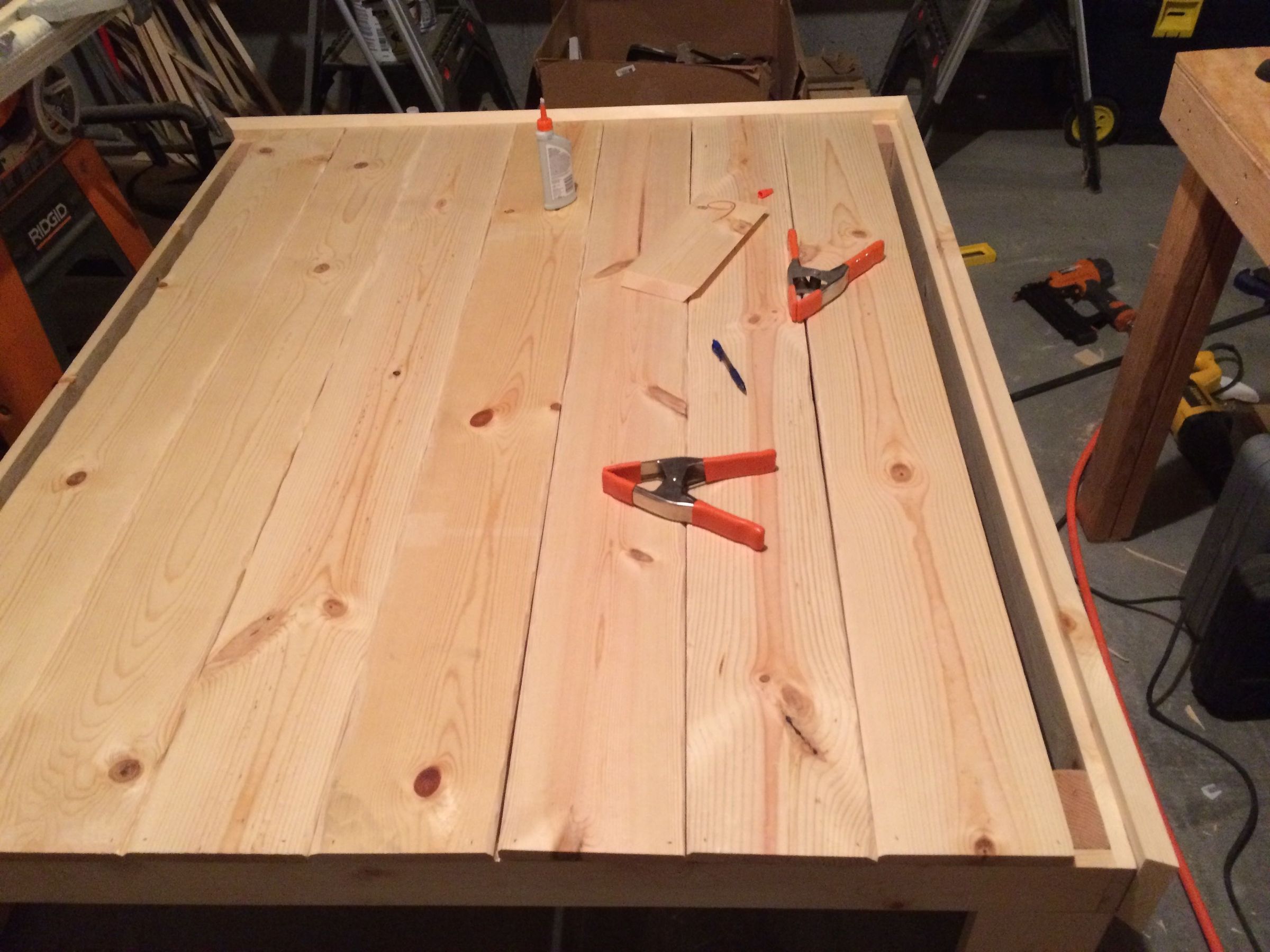 Rustic Table : 8 Steps (with Pictures) - Instructables