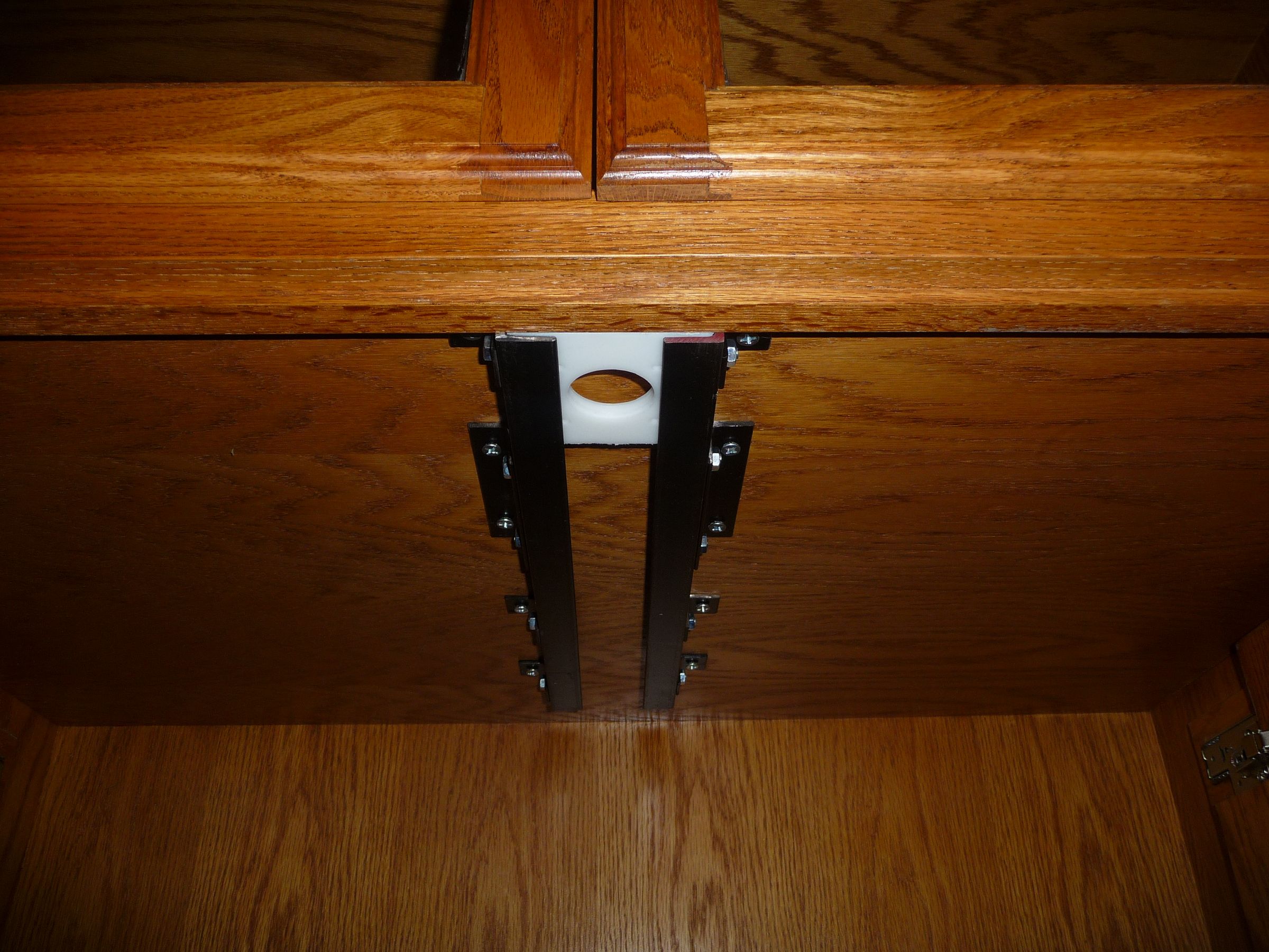 Sliding Ceiling TV Mount : 9 Steps (with Pictures) - Instructables