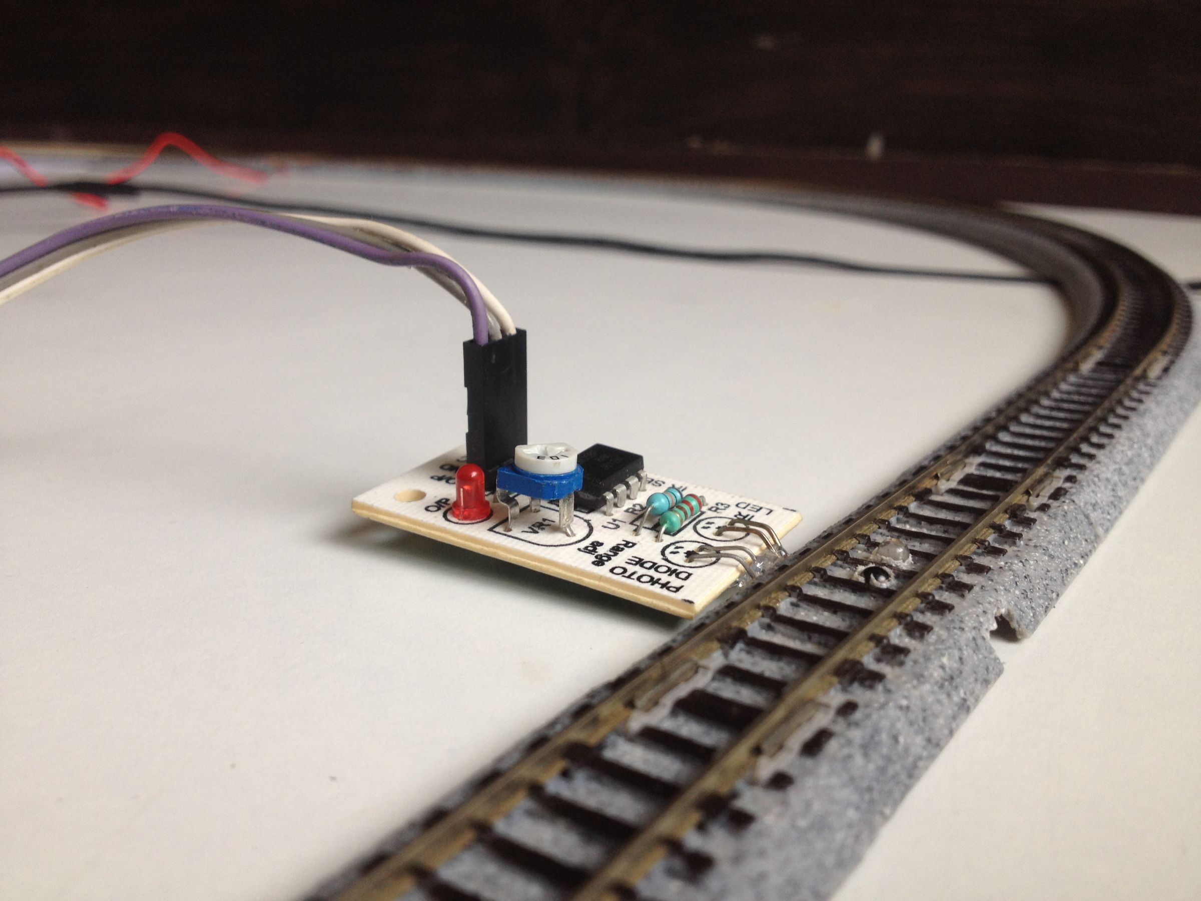 Simple Automated Point to Point Model Railroad Running Two Trains : 13 ...