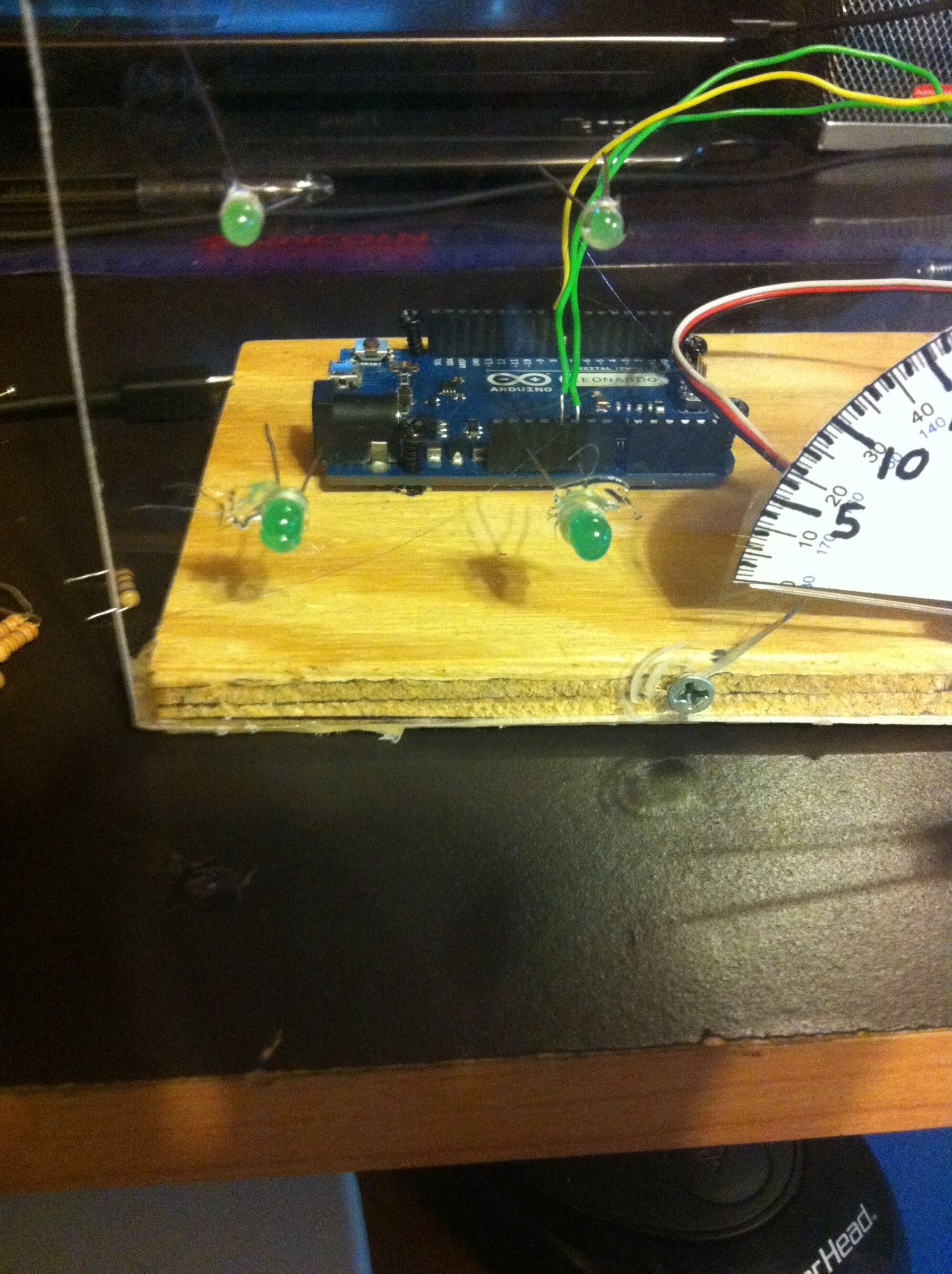 Binary/ Analog Clock : 8 Steps - Instructables