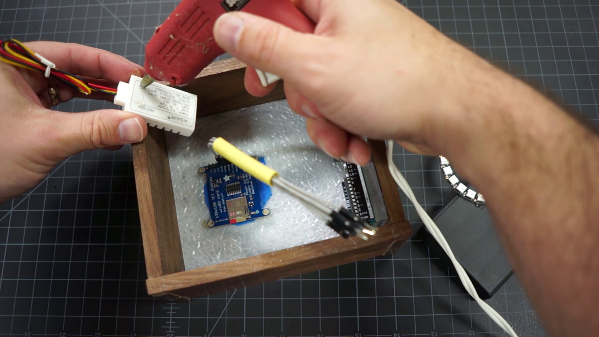 Dovetailed Arduino Humidity Sensor : 7 Steps (with Pictures) - Instructables