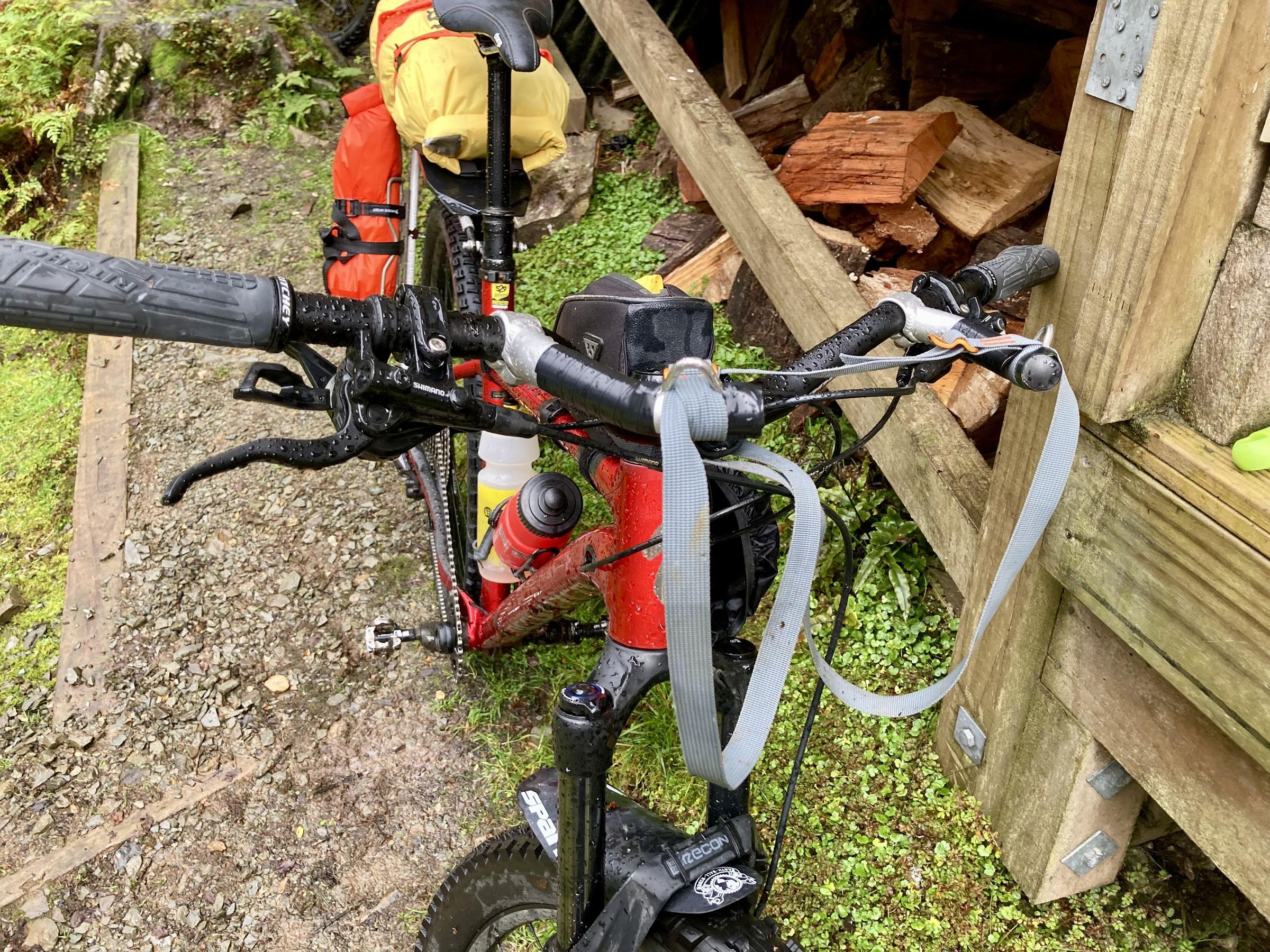 DIY Bikepacking Handlebar Cradle : 5 Steps - Instructables