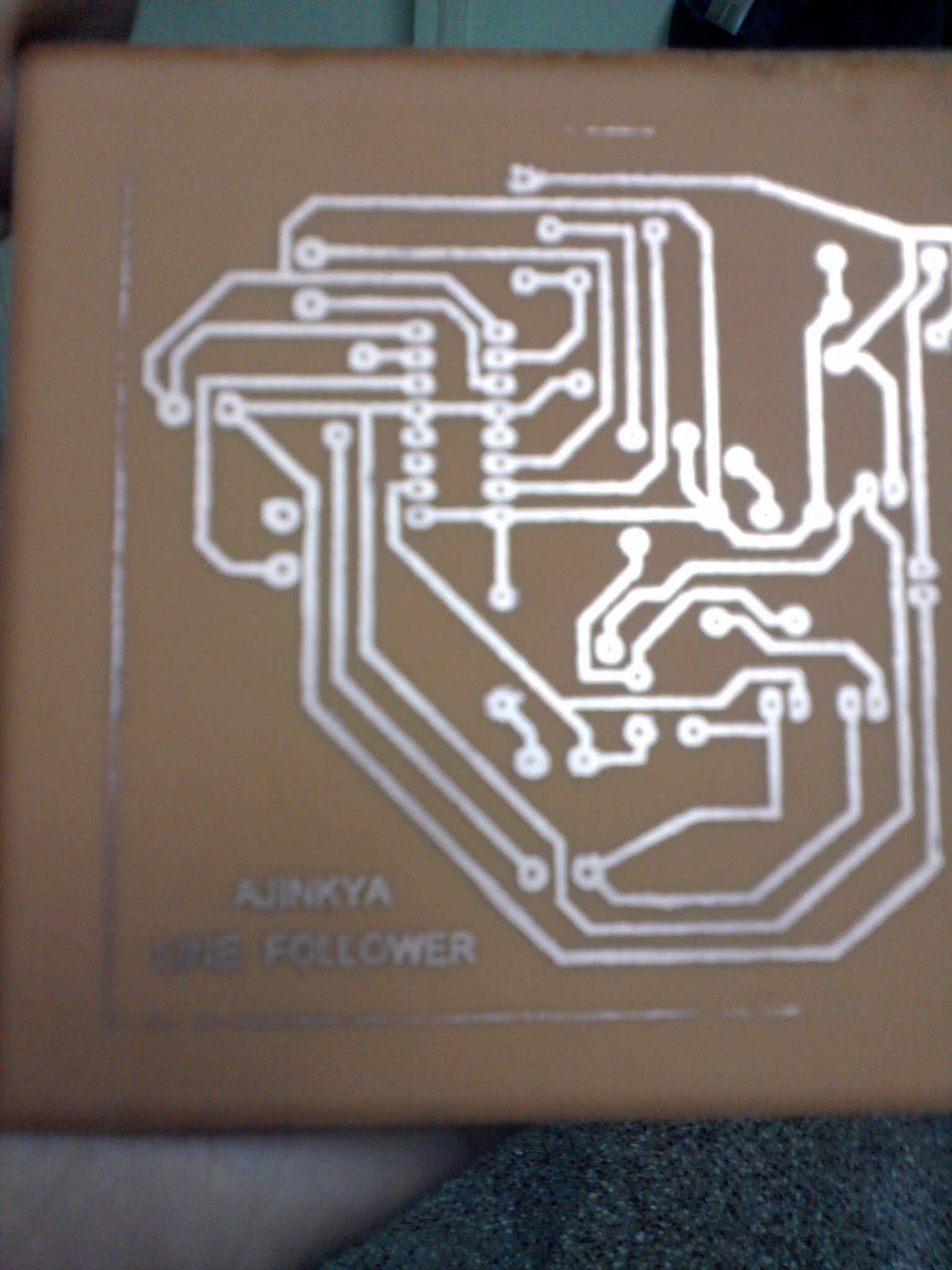 "DIY - THE EXCELLENT LINE TRACER ROBOT WITHOUT MICROCONTROLLER" : 7 ...