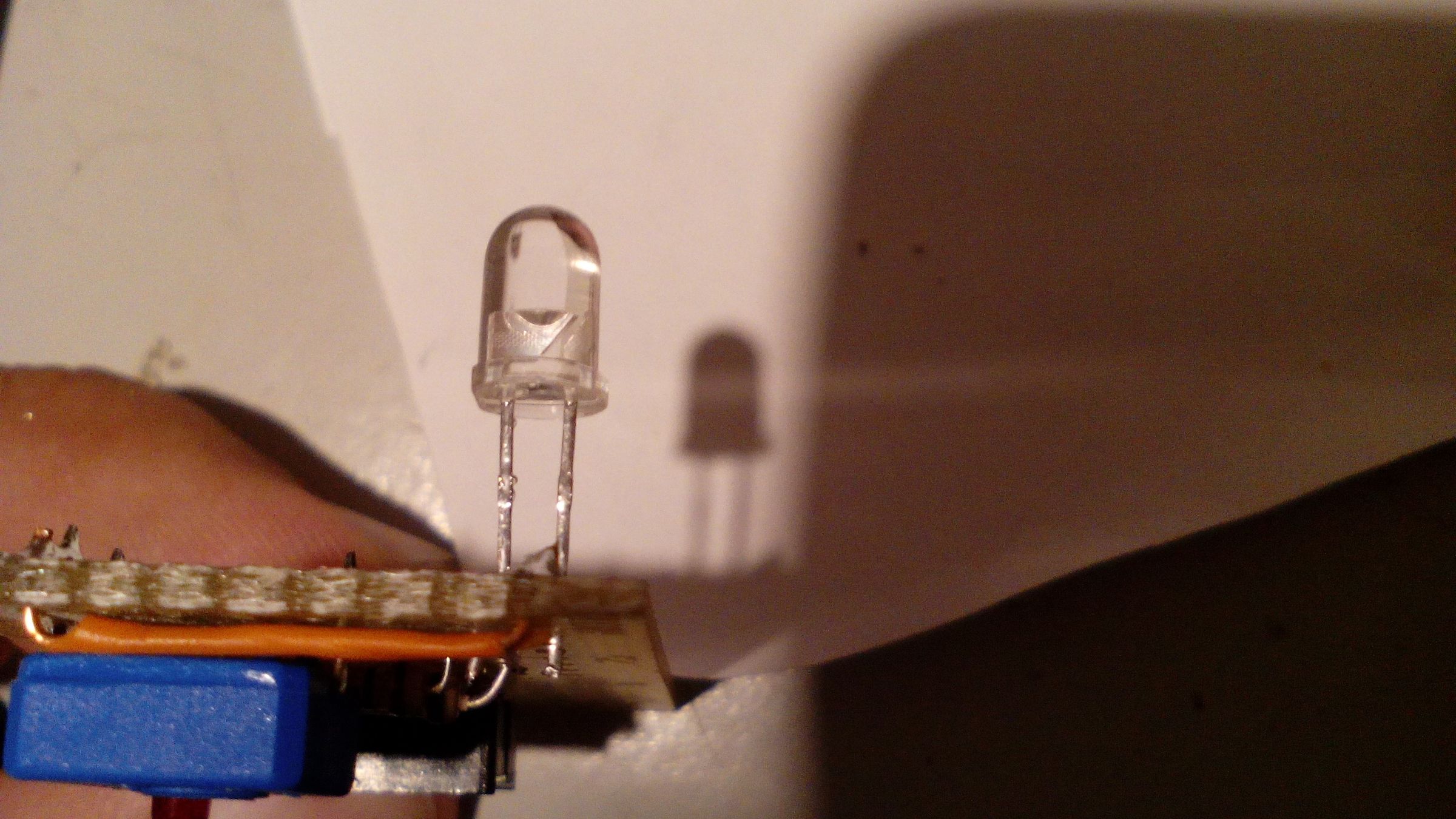 Single White Line Detector for SUMO ROBOT : 16 Steps - Instructables