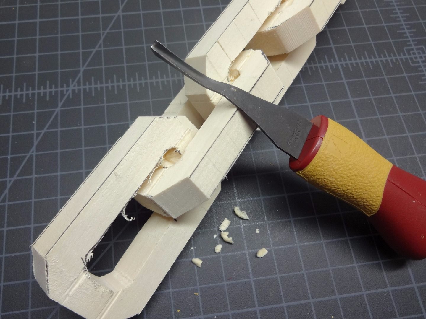 Three Ways to Make a Wooden Chain : 29 Steps (with Pictures ...